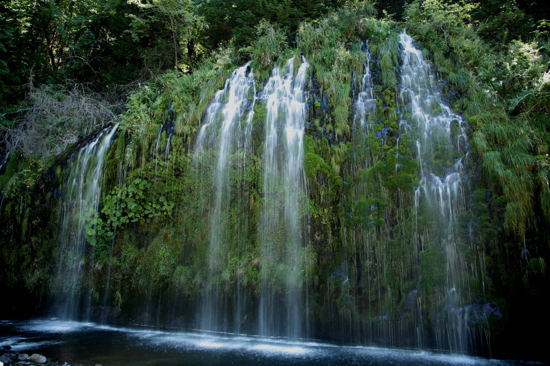 Download Water Nature Waterfall HD Wallpaper | 3480x2320 | Wallpaper Abyss