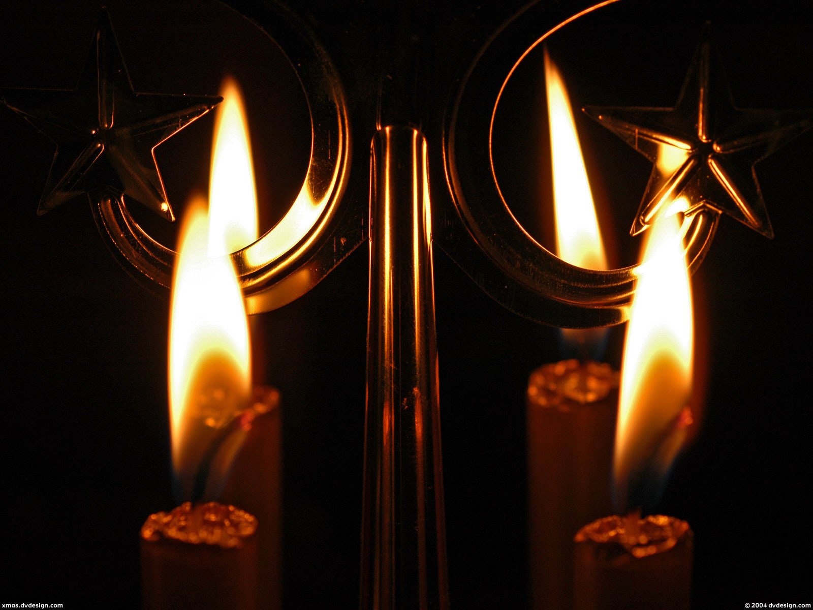 Twin Candlelight Reflections — HD Wallpaper | 1600x1200 | Wallpaper Abyss