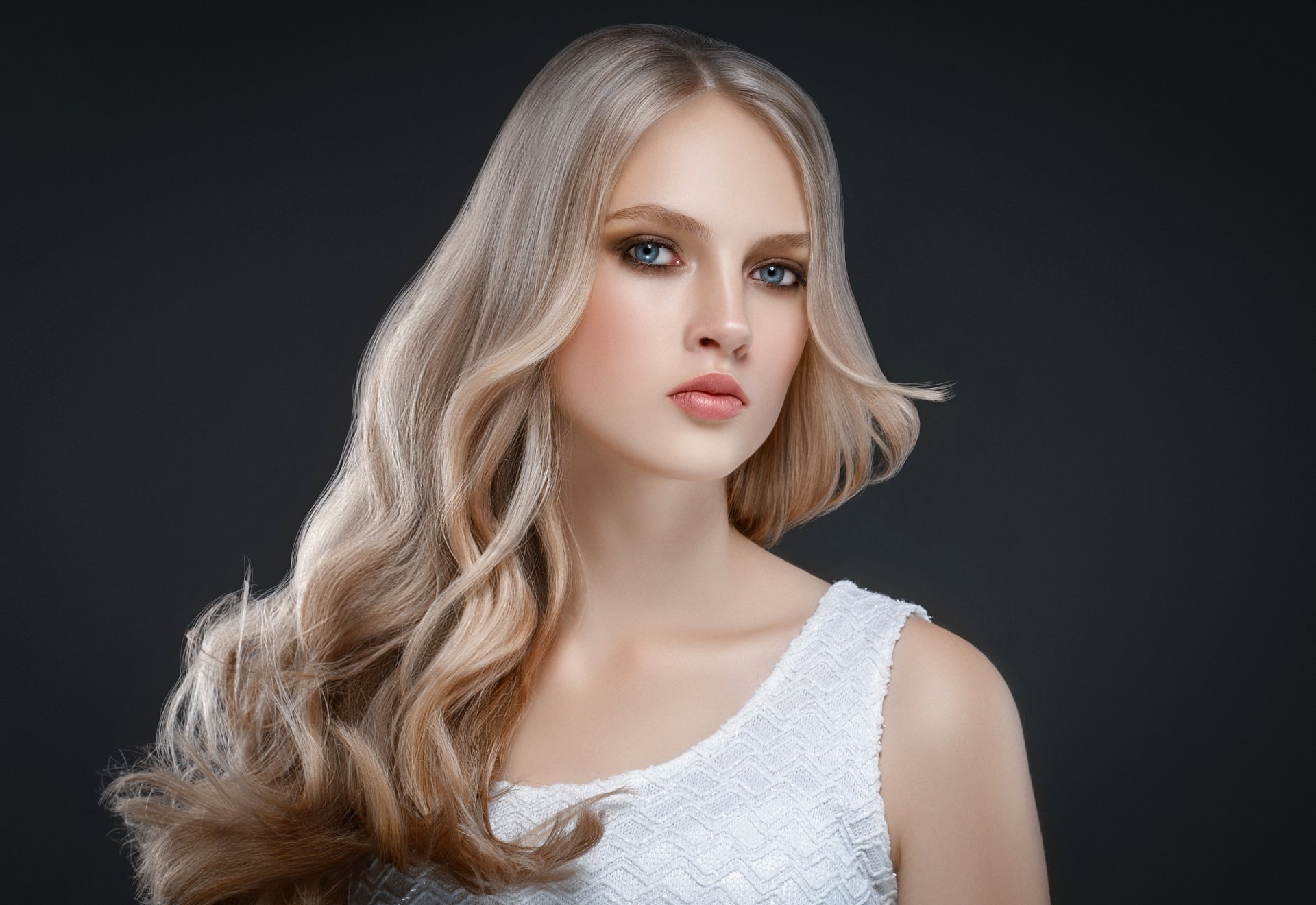 Download Long Hair Blue Eyes Blonde Woman Model Hd Wallpaper