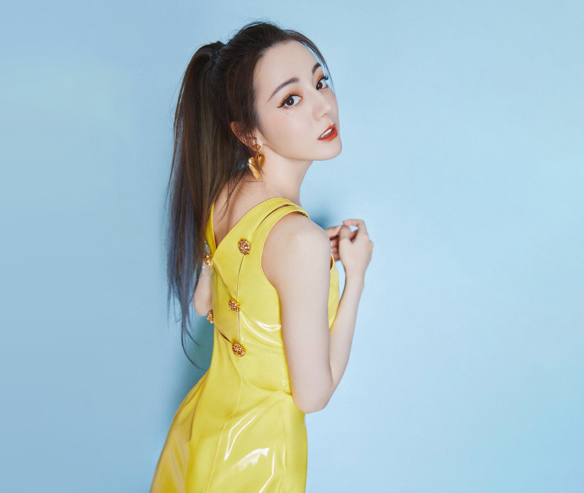 Download Yellow Dress Lipstick Black Hair Chinese Actress Celebrity ...