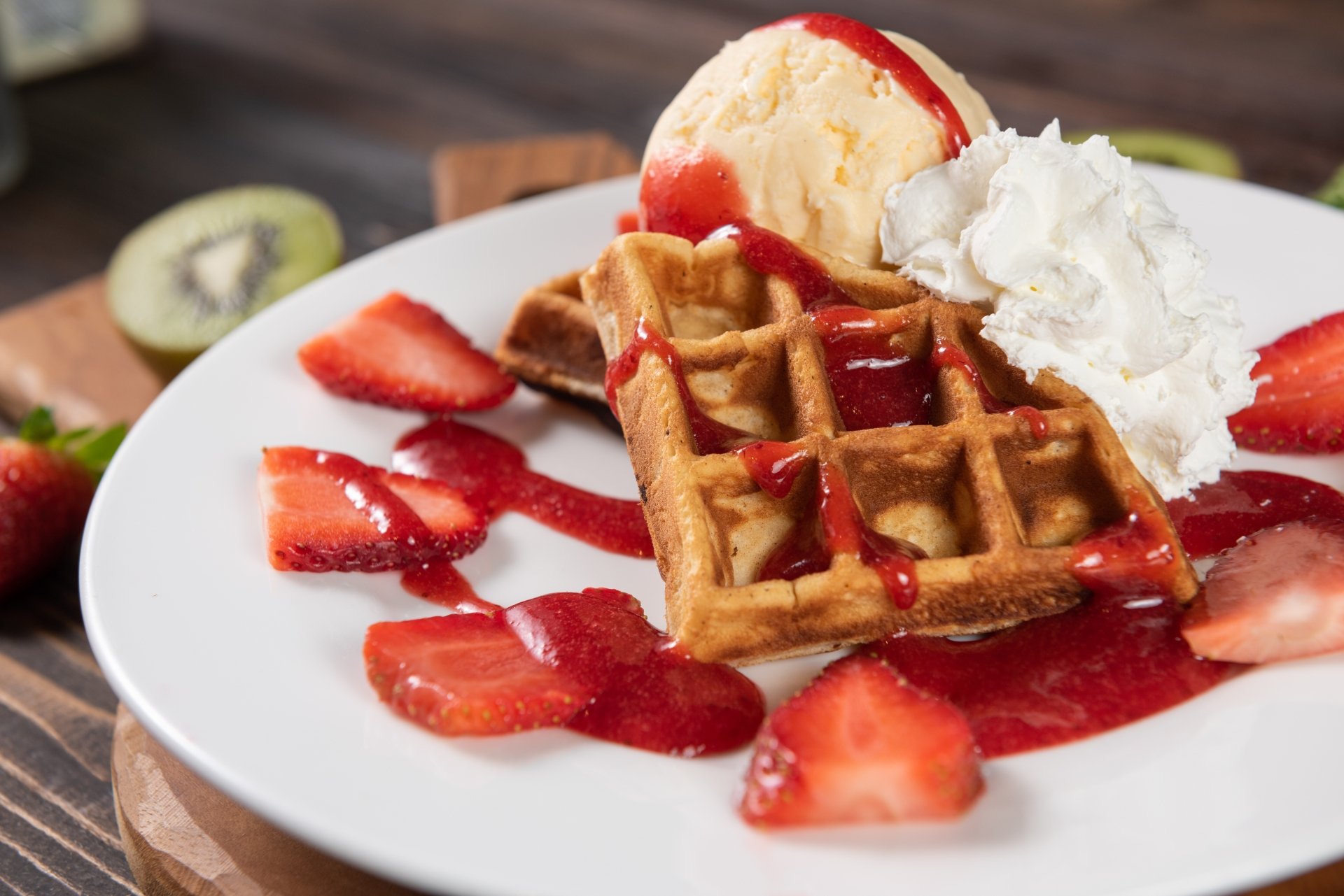 Download Jam Dessert Cream Ice Cream Strawberry Food Waffle 4k Ultra HD ...