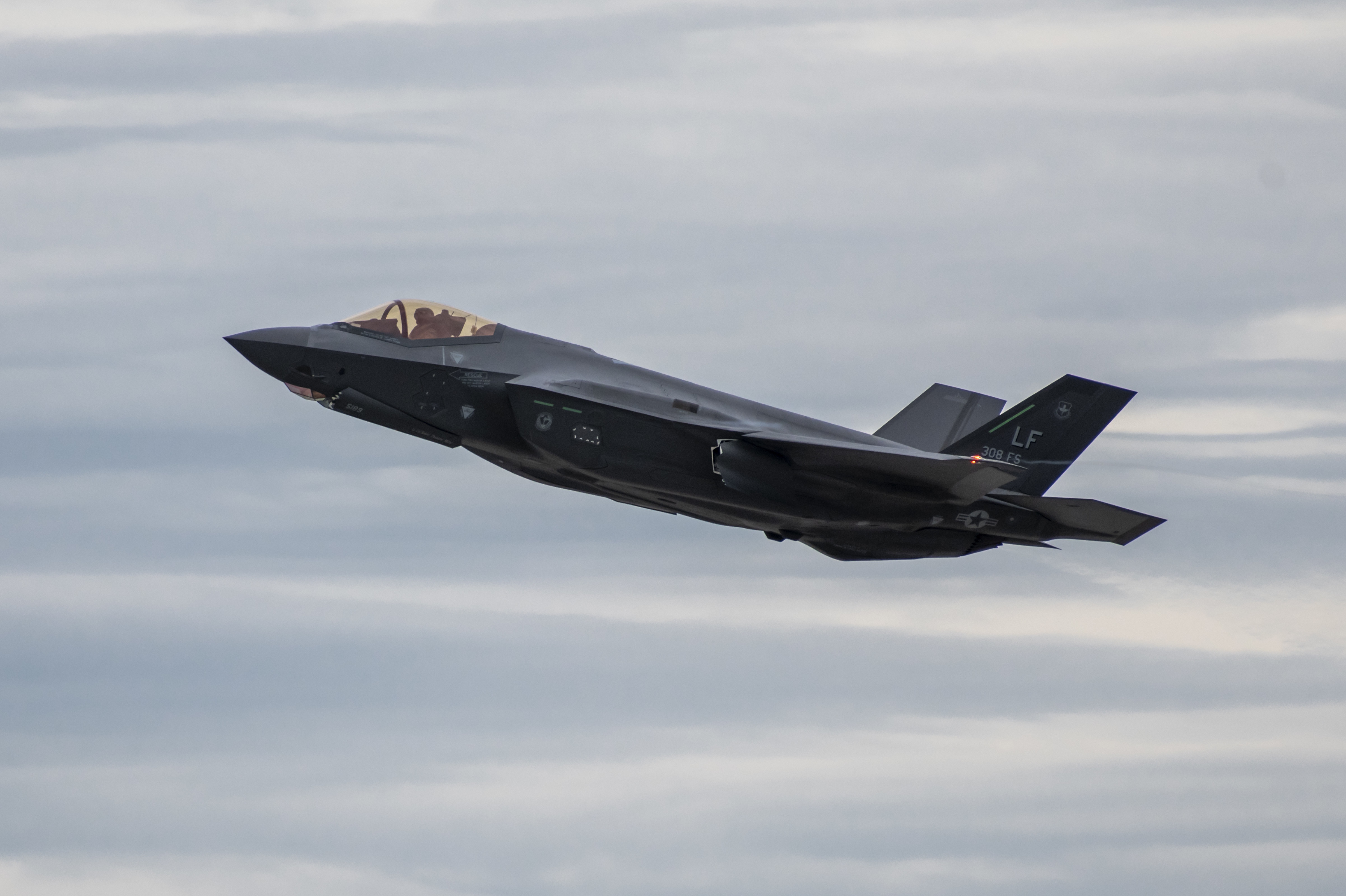 F-35 Lightning II: Ultra HD Military Jet Fighter in Flight