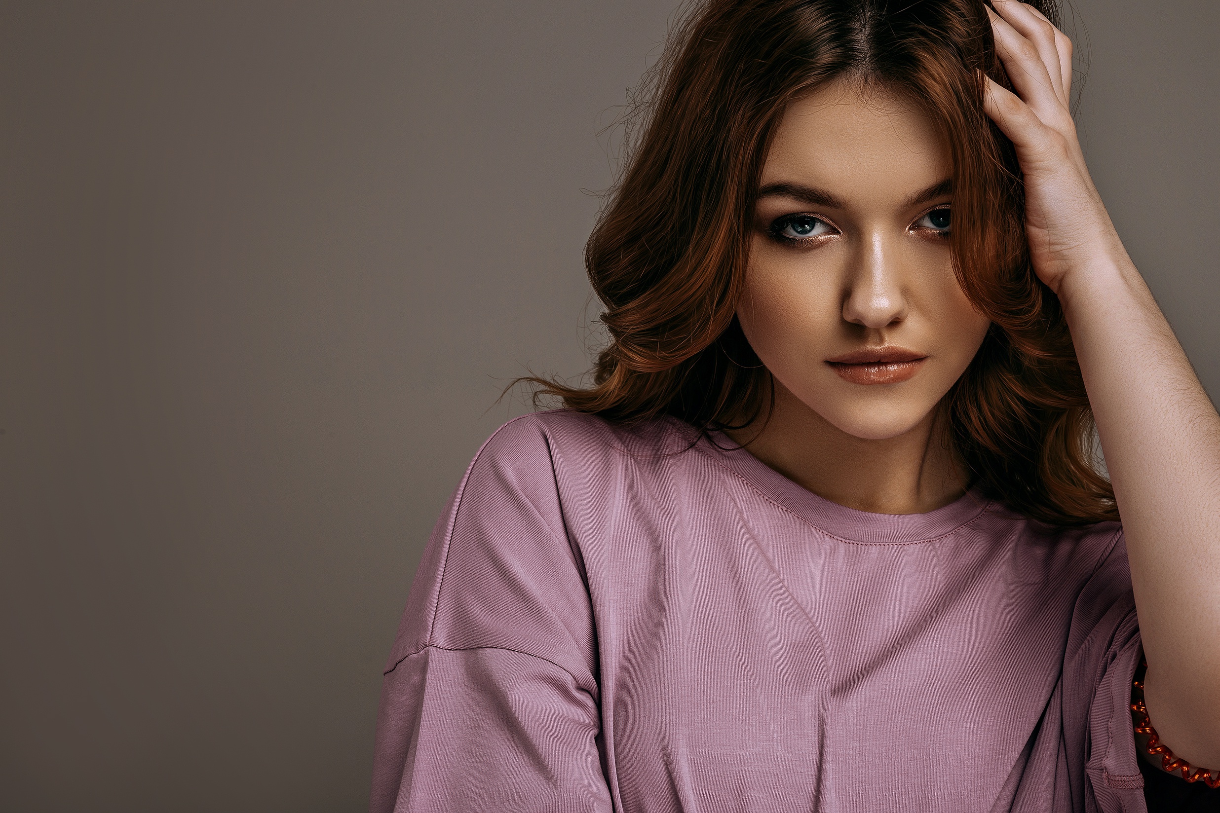 Download Blue Eyes Redhead Woman Model HD Wallpaper