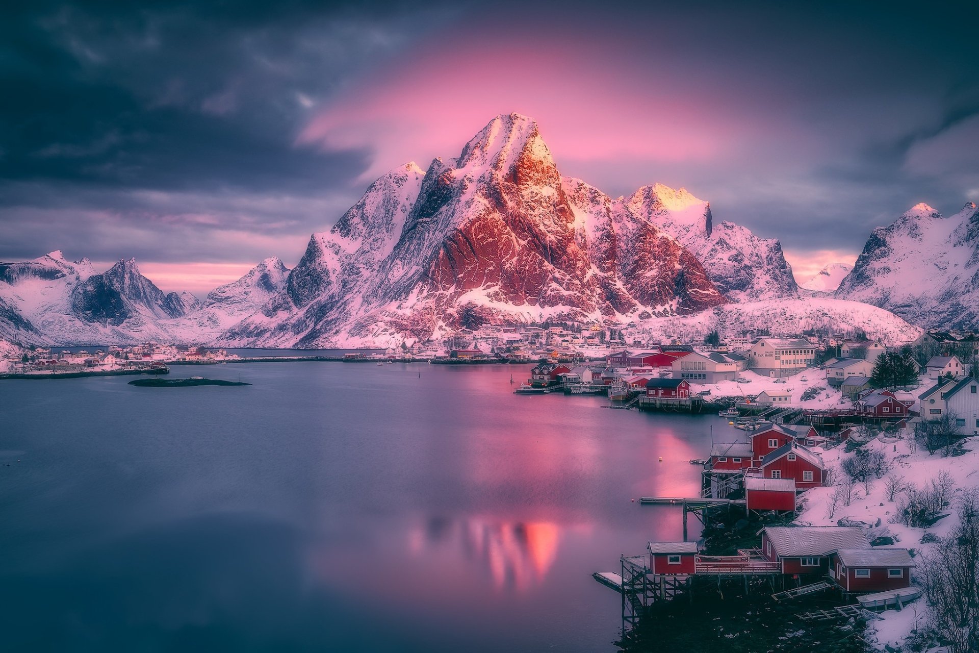 Reine, Norway: Stunning Lofoten HD Landscape Photography Wallpaper