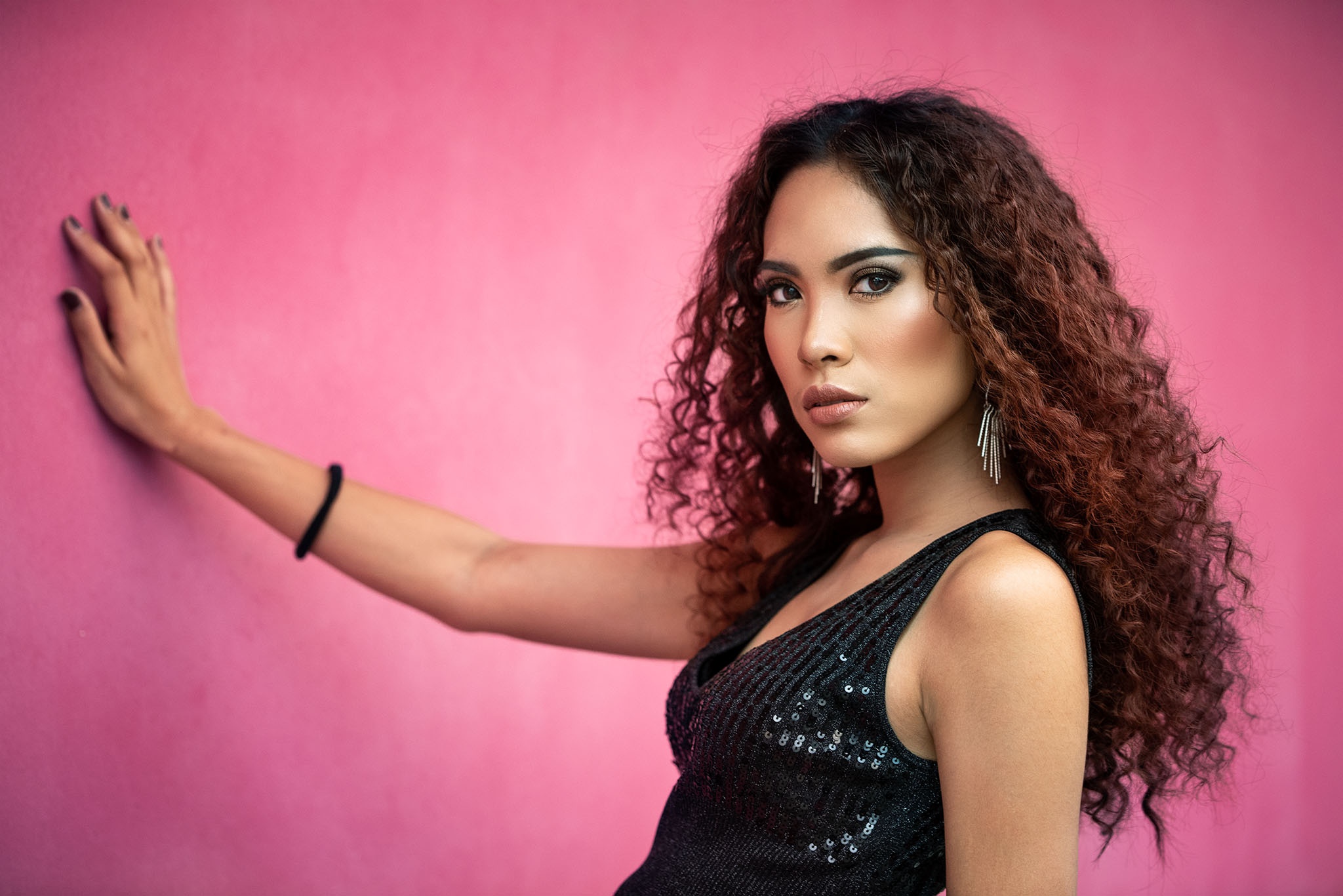 Download Portrait Woman Model HD Wallpaper