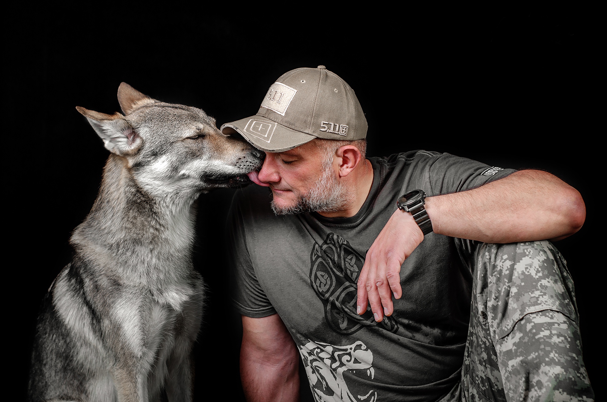 Download Dog Man Mood HD Wallpaper