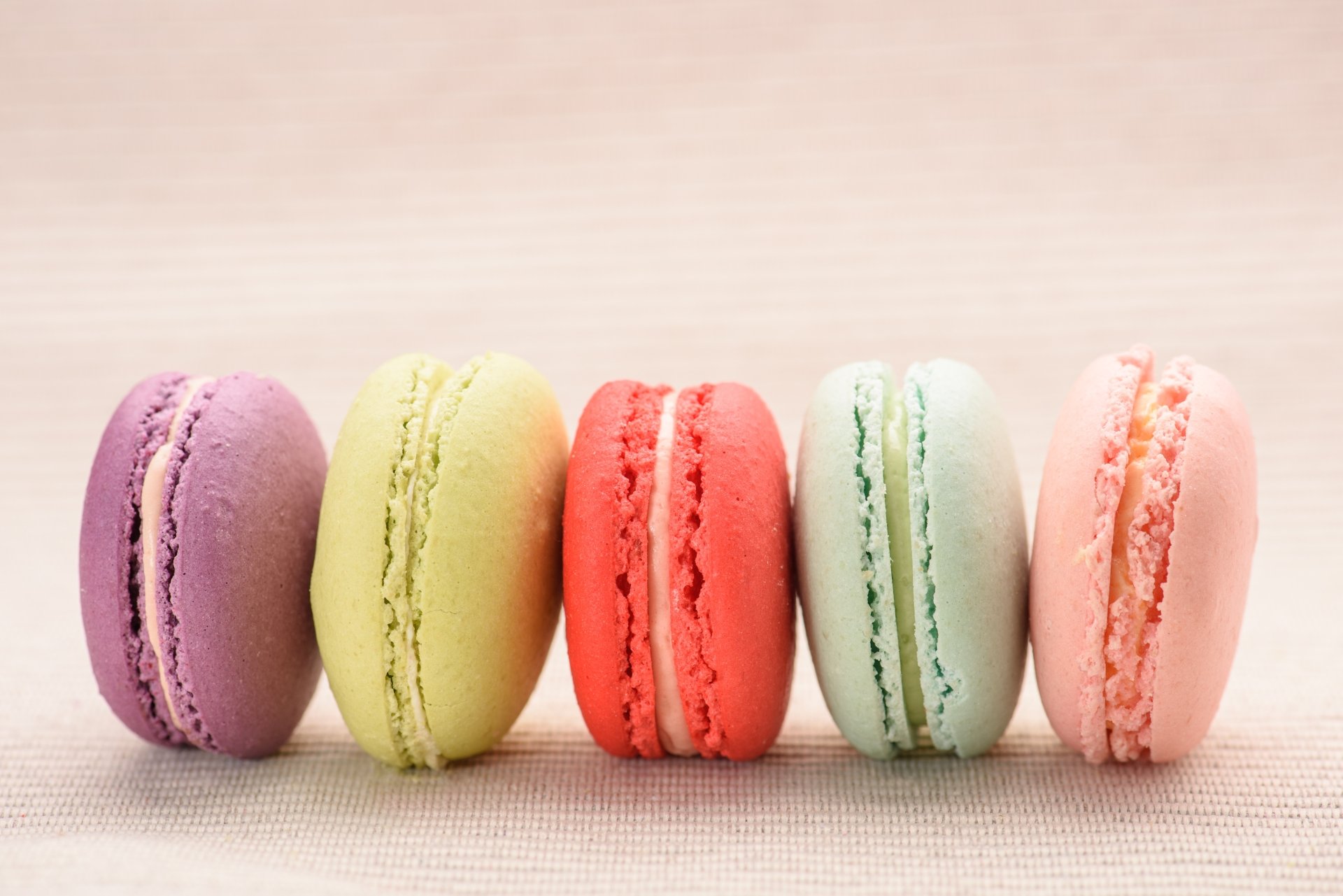 Download Food Macaron 4k Ultra HD Wallpaper