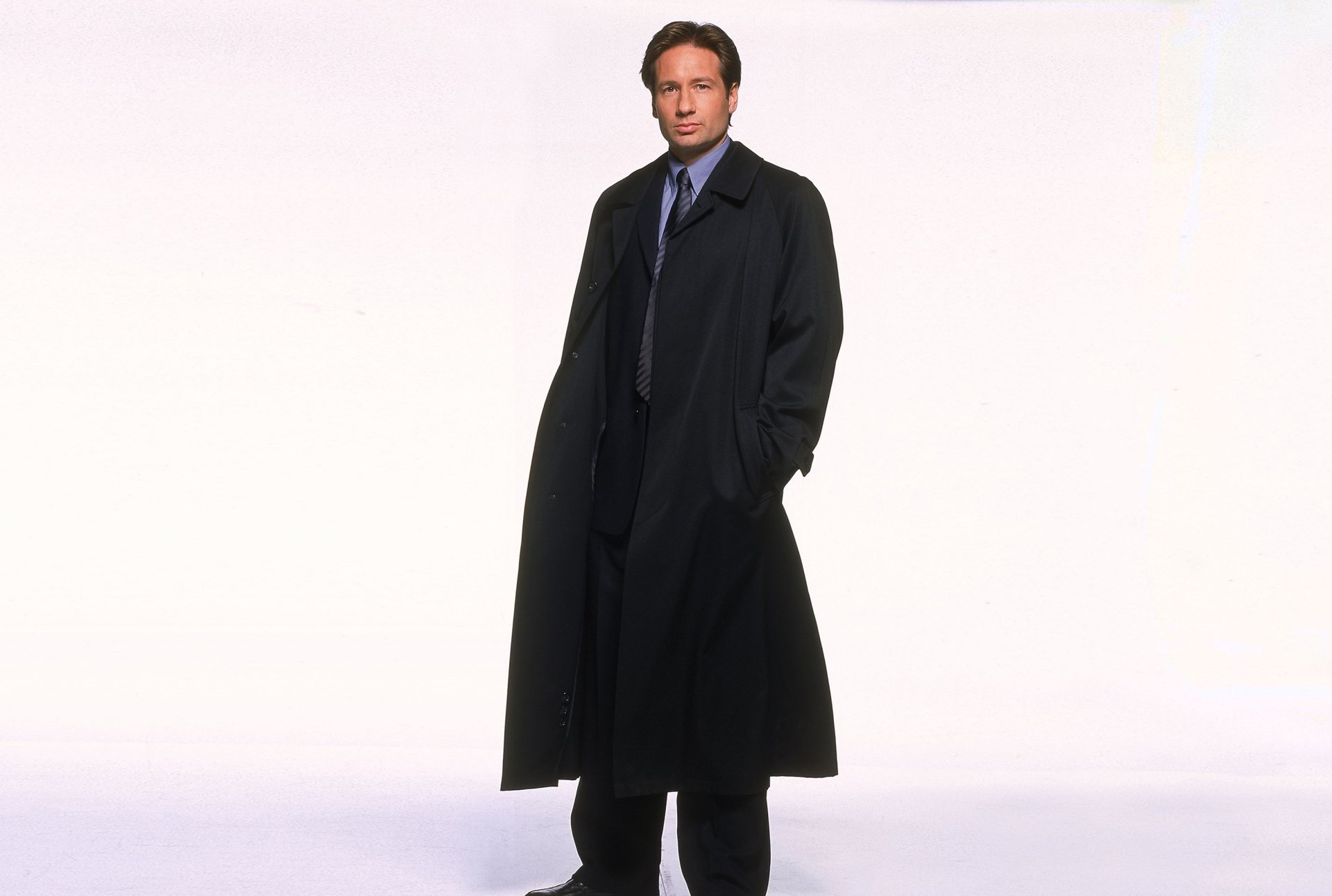 Fox Mulder - Desktop Wallpapers, Phone Wallpaper, PFP, Gifs, and More!