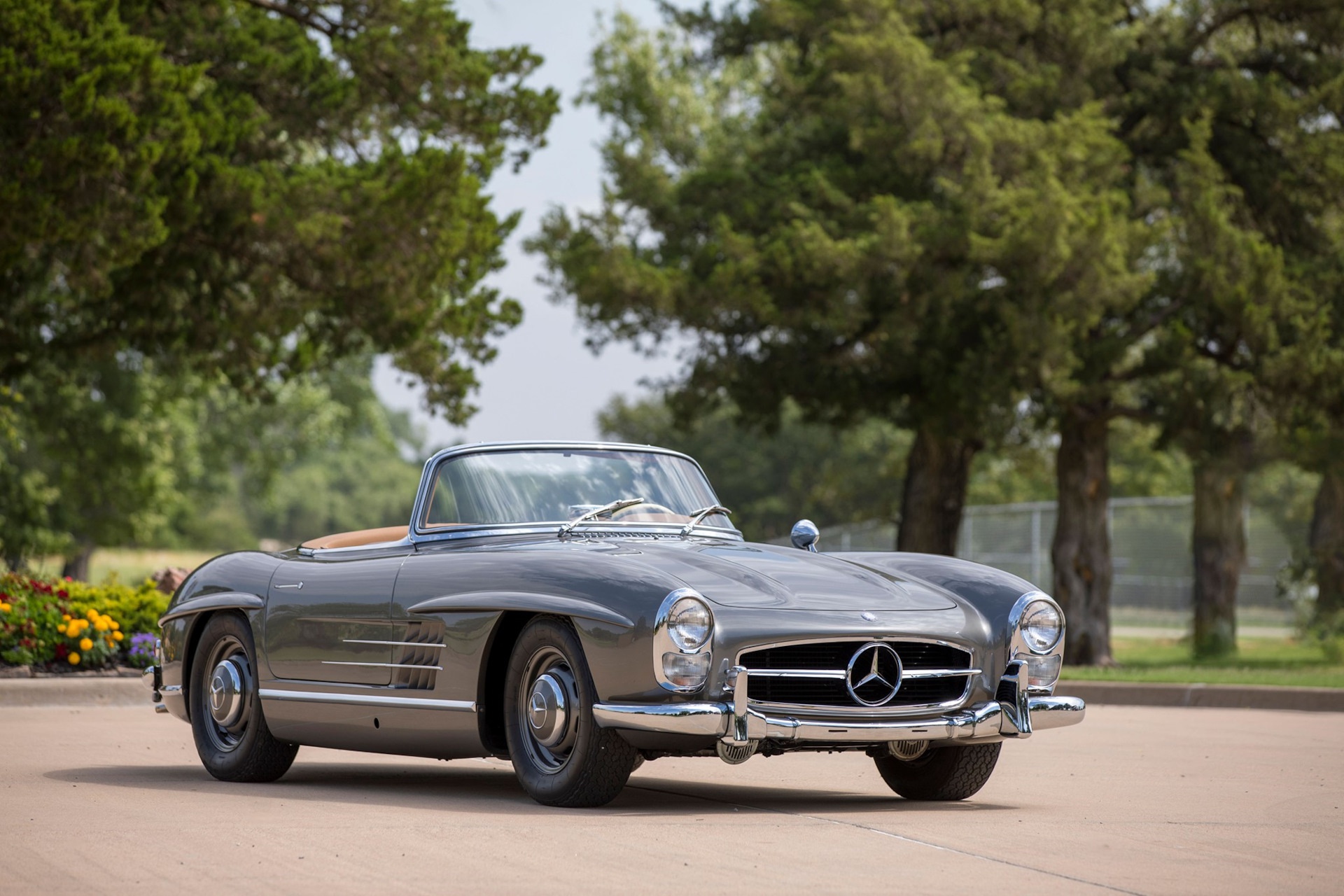 Download Vehicle Mercedes-Benz 300 SL HD Wallpaper
