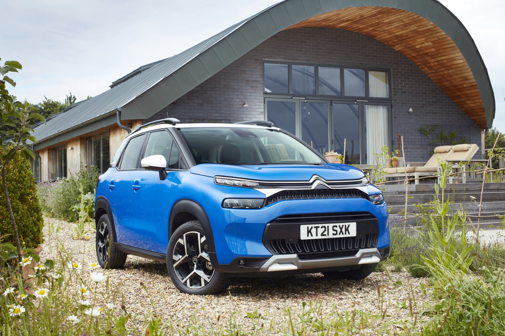 Download Vehicle Citroen C3 Aircross 8k Ultra HD Wallpaper
