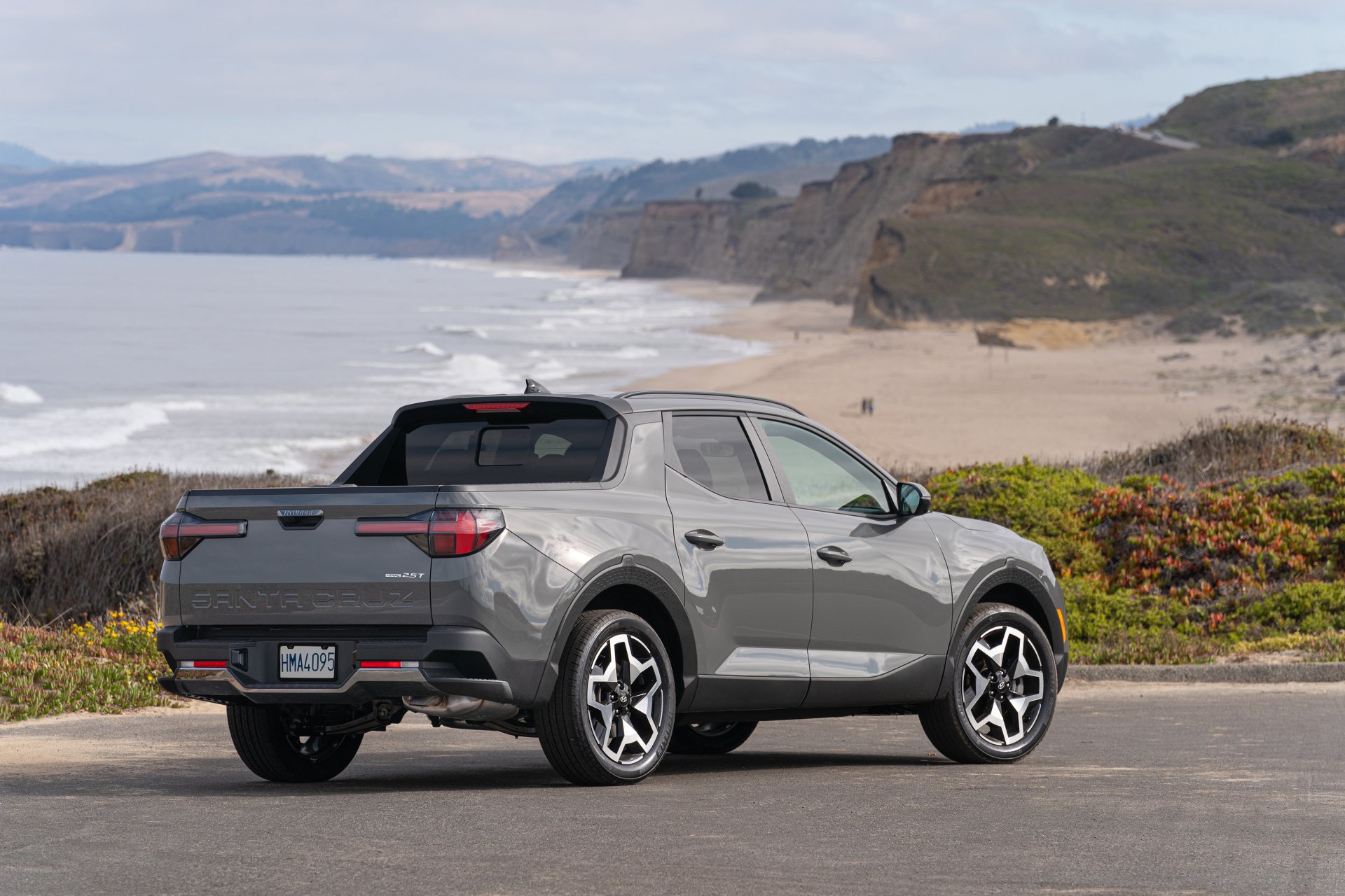 Download Vehicle Hyundai Santa Cruz HD Wallpaper
