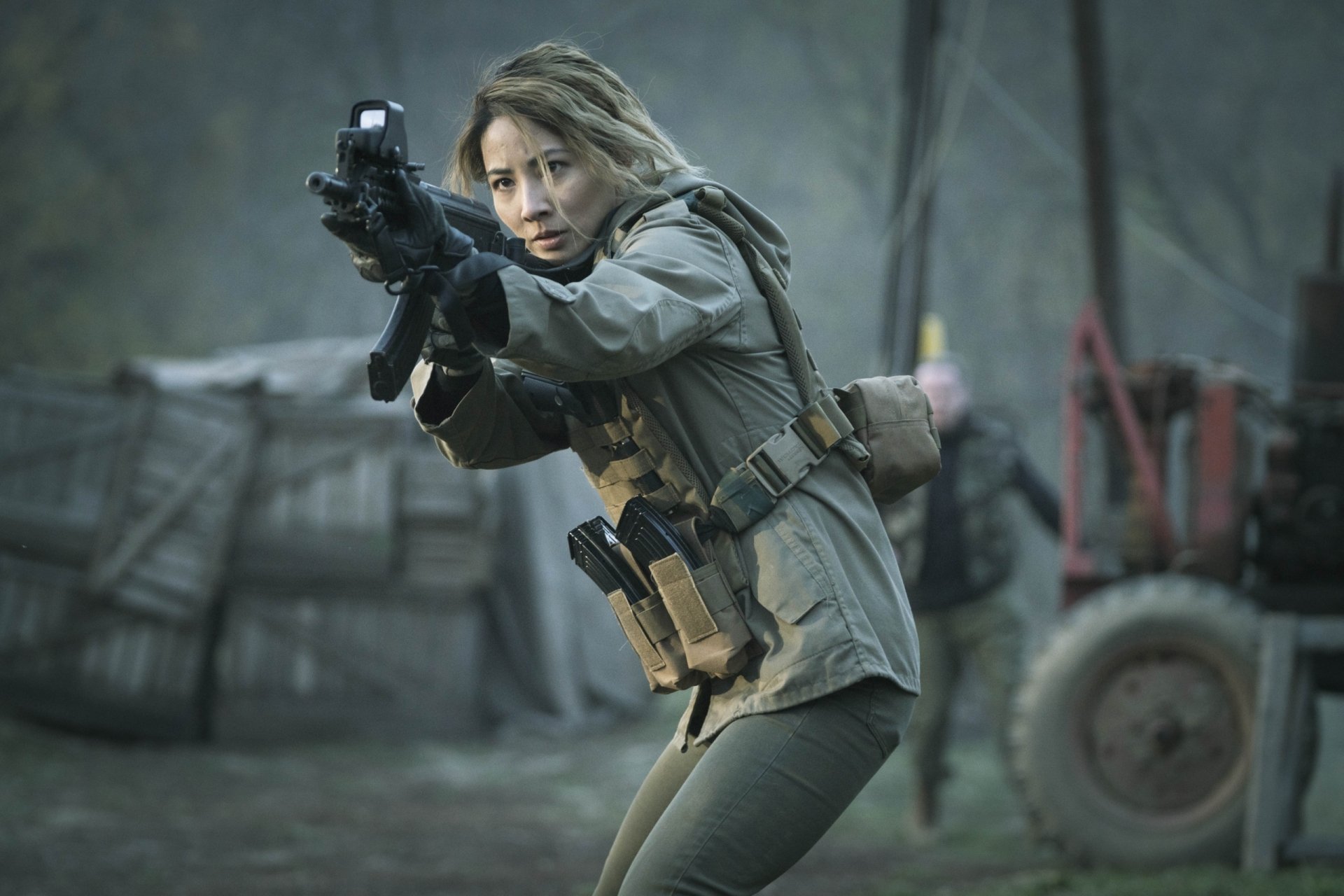 Download Jing Lusi Movie SAS: Red Notice HD Wallpaper