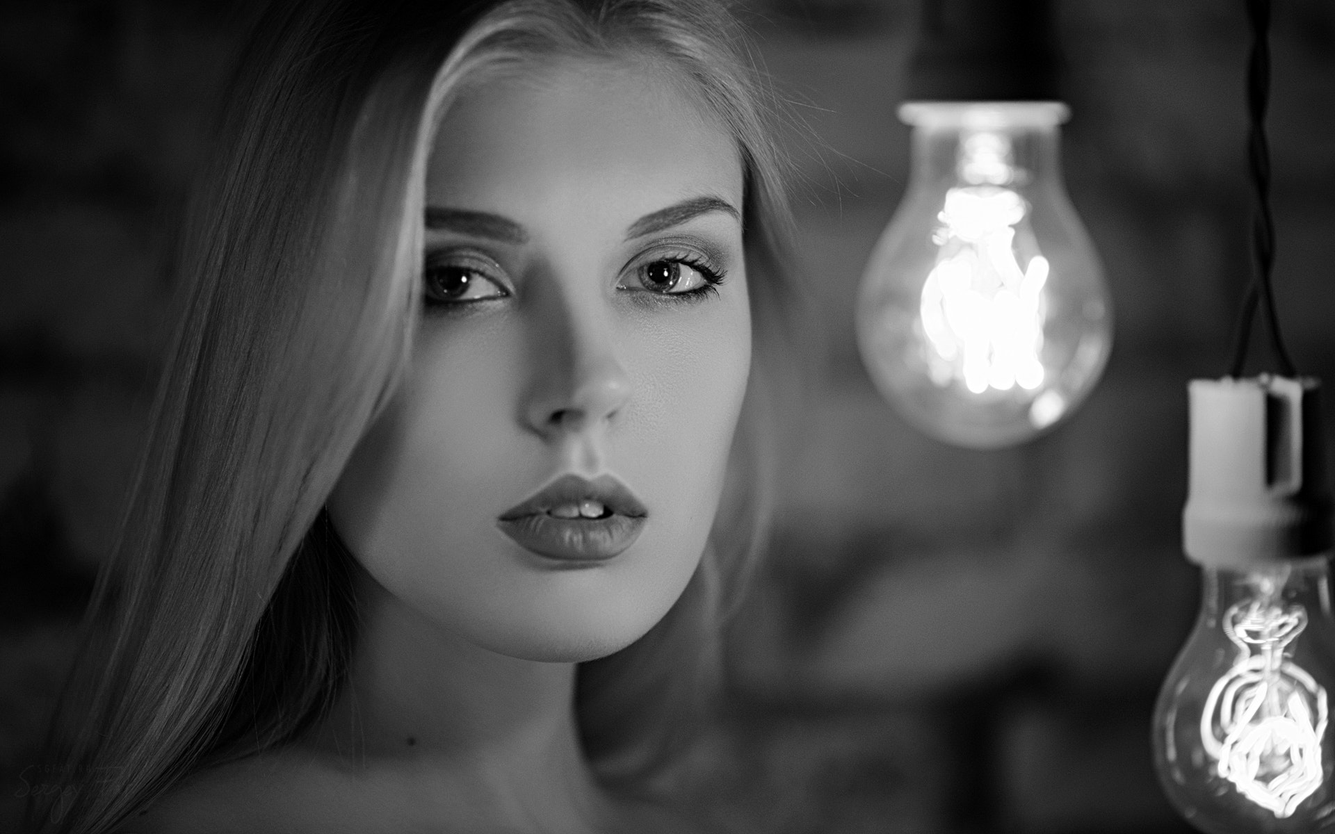 Download Light Bulb Black & White Woman Face HD Wallpaper by Sergey Fat