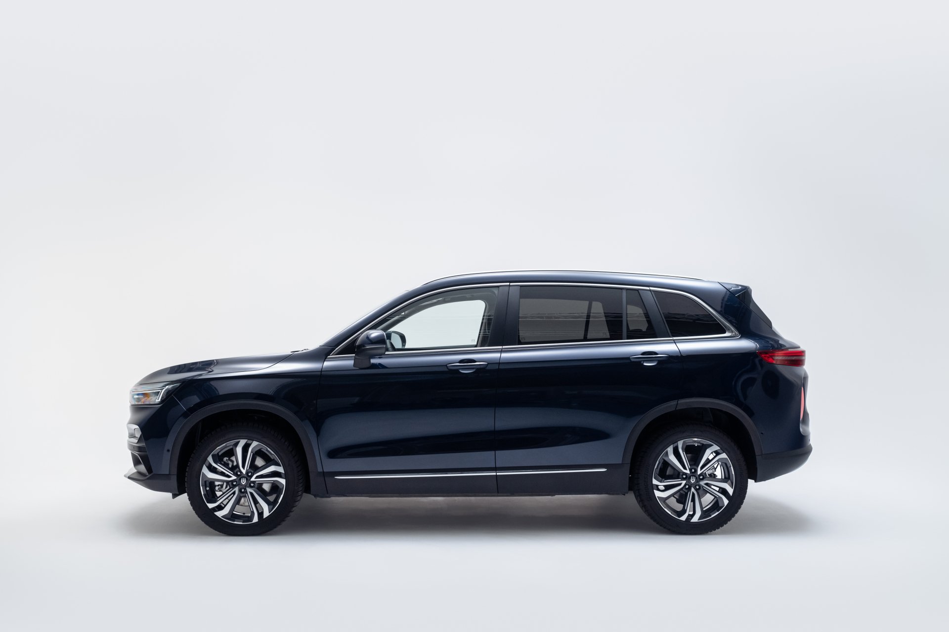 Download Vehicle Skywell ET5 4k Ultra HD Wallpaper