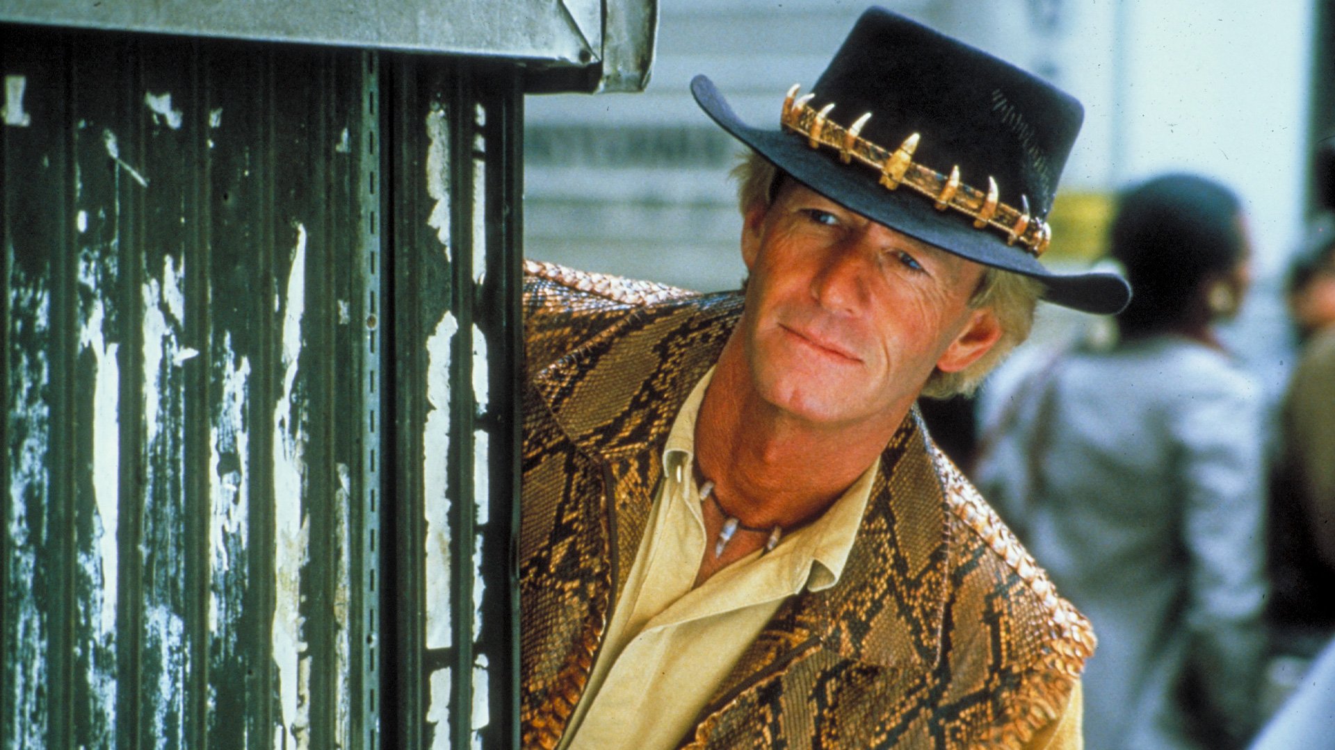 Download Paul Hogan Movie Crocodile Dundee HD Wallpaper