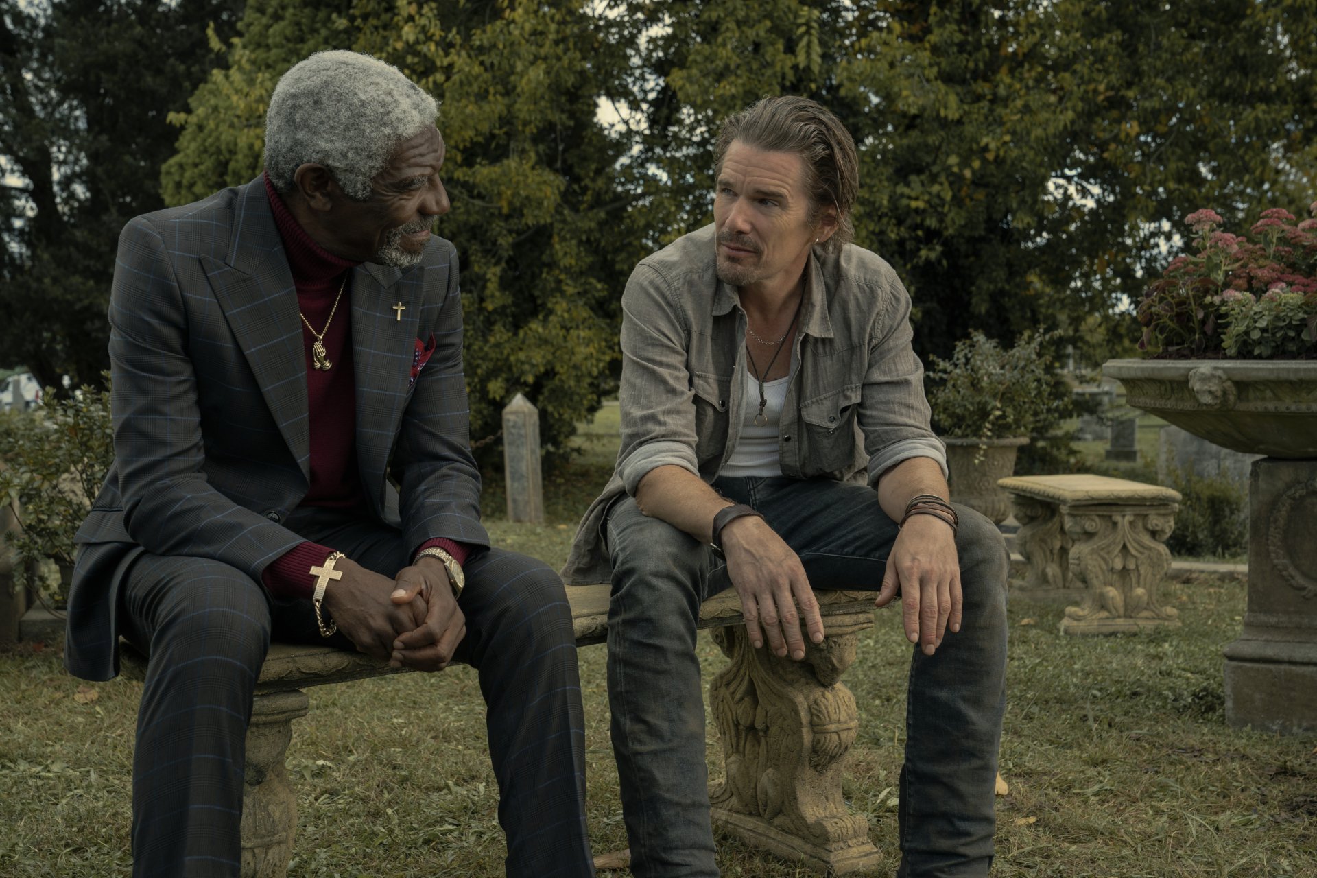 Download Ethan Hawke Movie Raymond & Ray 4k Ultra HD Wallpaper