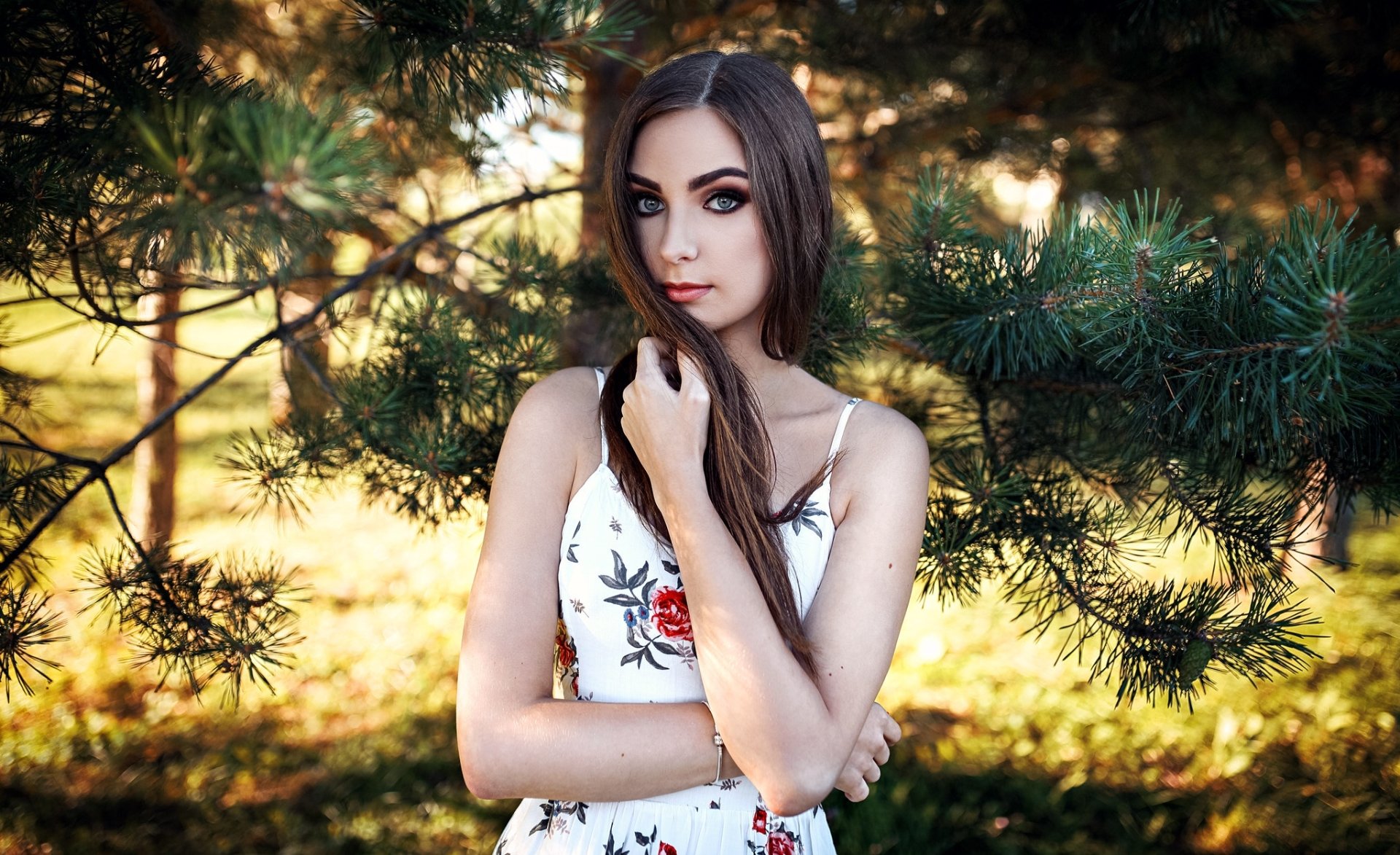 Download Woman Model HD Wallpaper