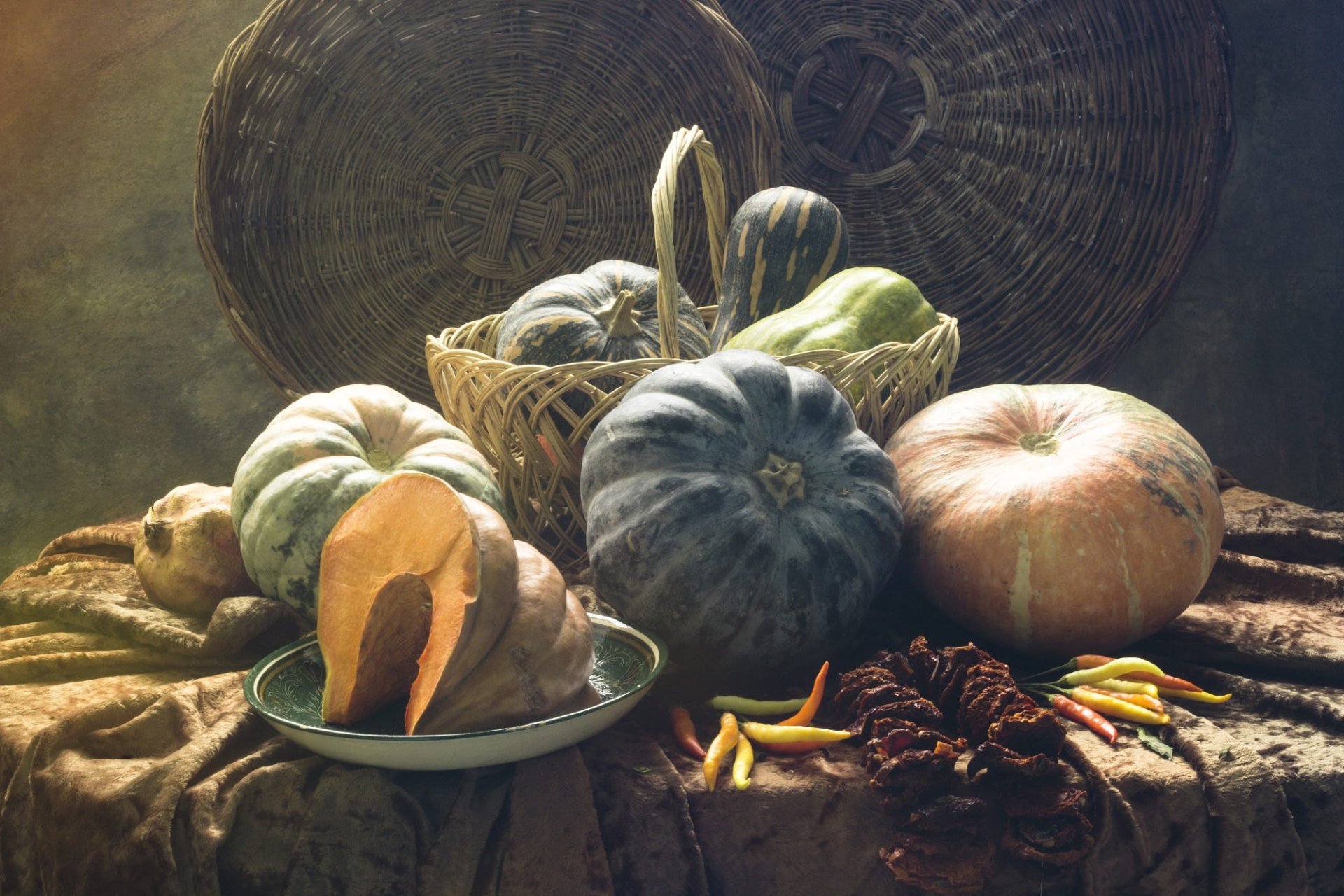 Autumn's Harvest: HD Pumpkin Still Life Wallpaper