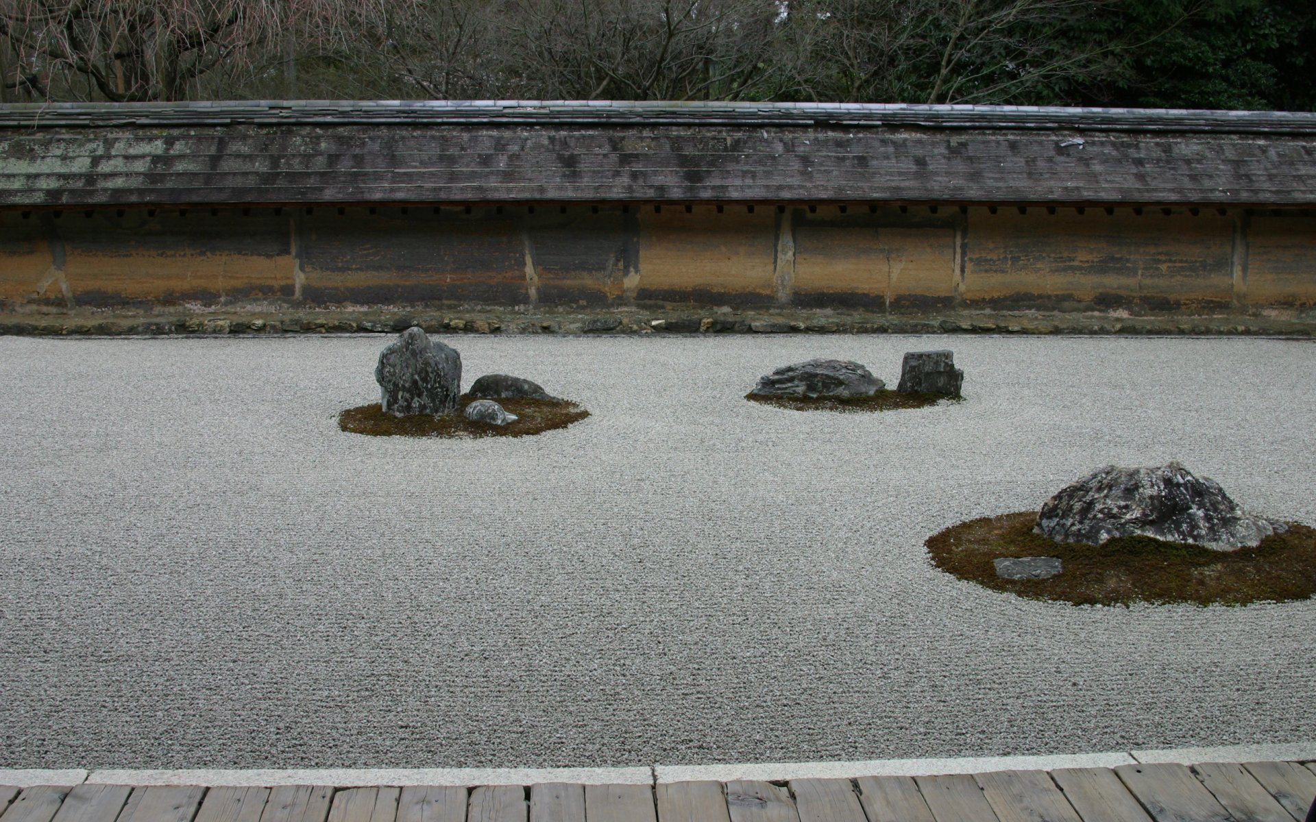 Zen Harmony: Japanese Rock Garden in HD Nature Splendor