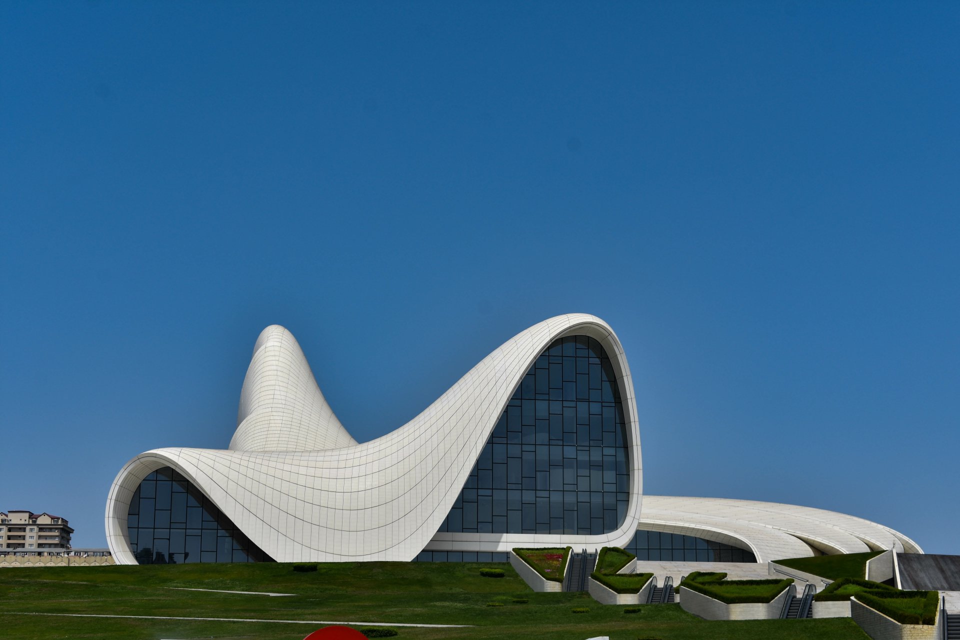 Heydar Aliyev Center by aad235