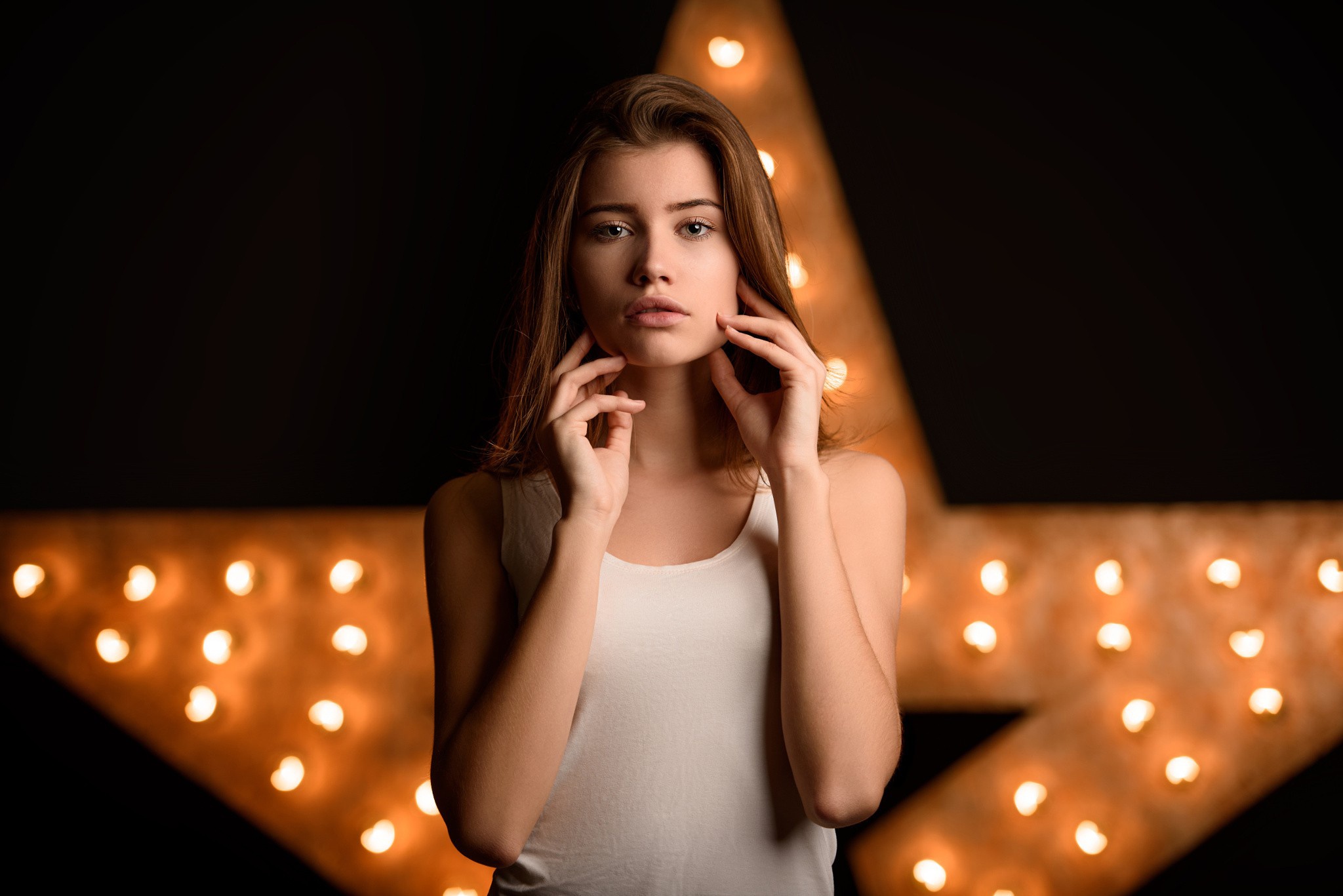 Download Woman Model HD Wallpaper