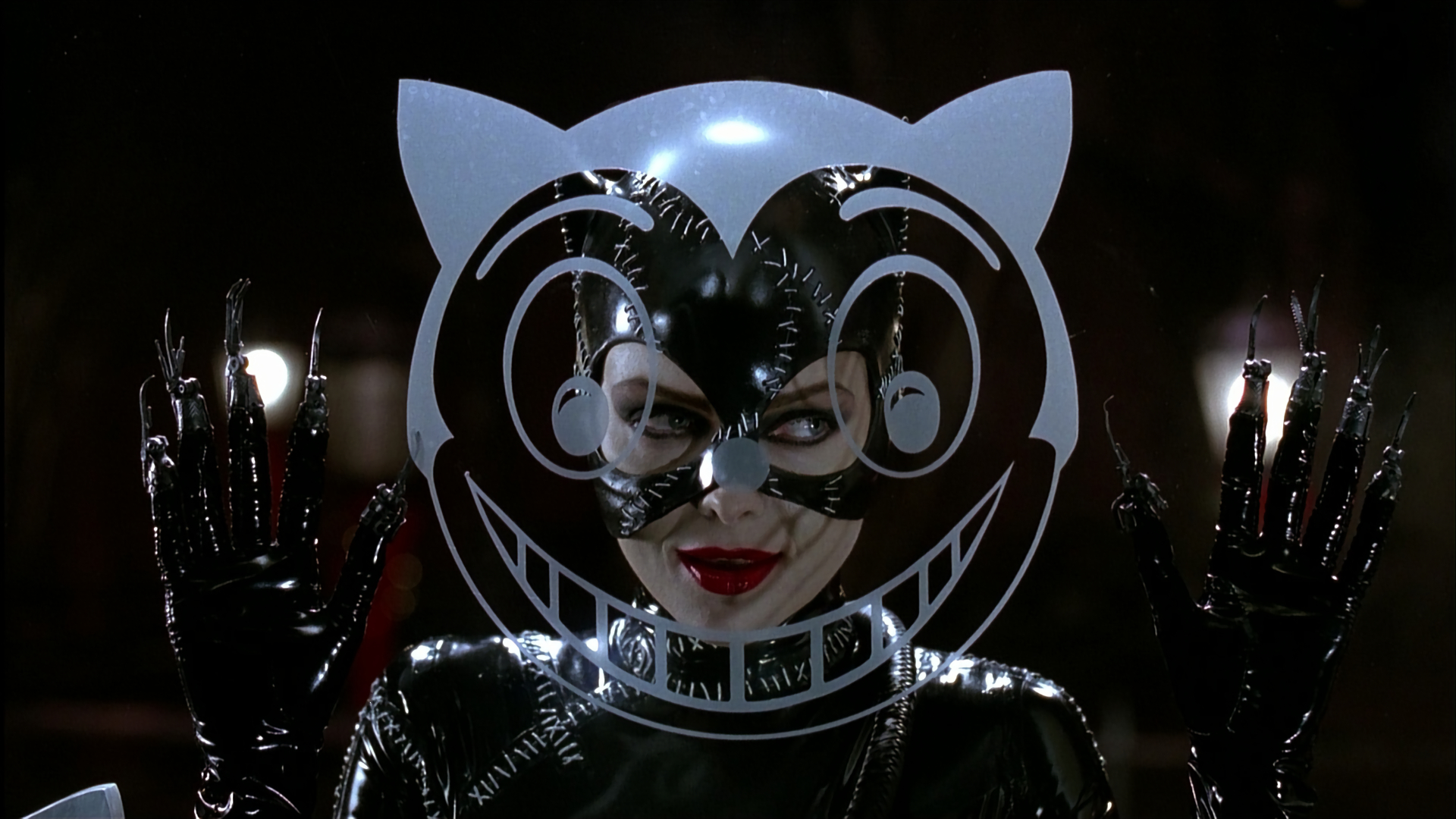 Download Catwoman Michelle Pfeiffer Batman Returns DC Comics HD Wallpaper