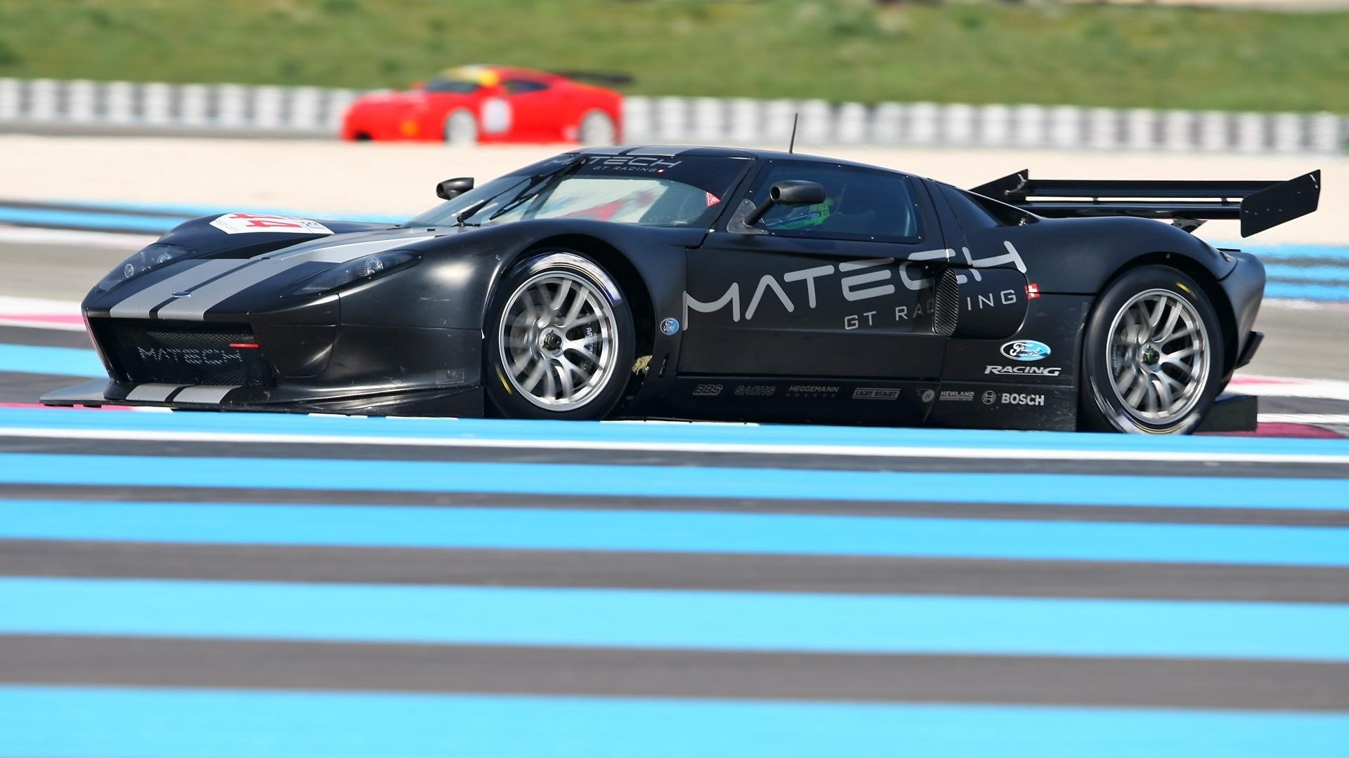 Stunning HD Wallpaper of the Sleek Ford GT Racing Beast