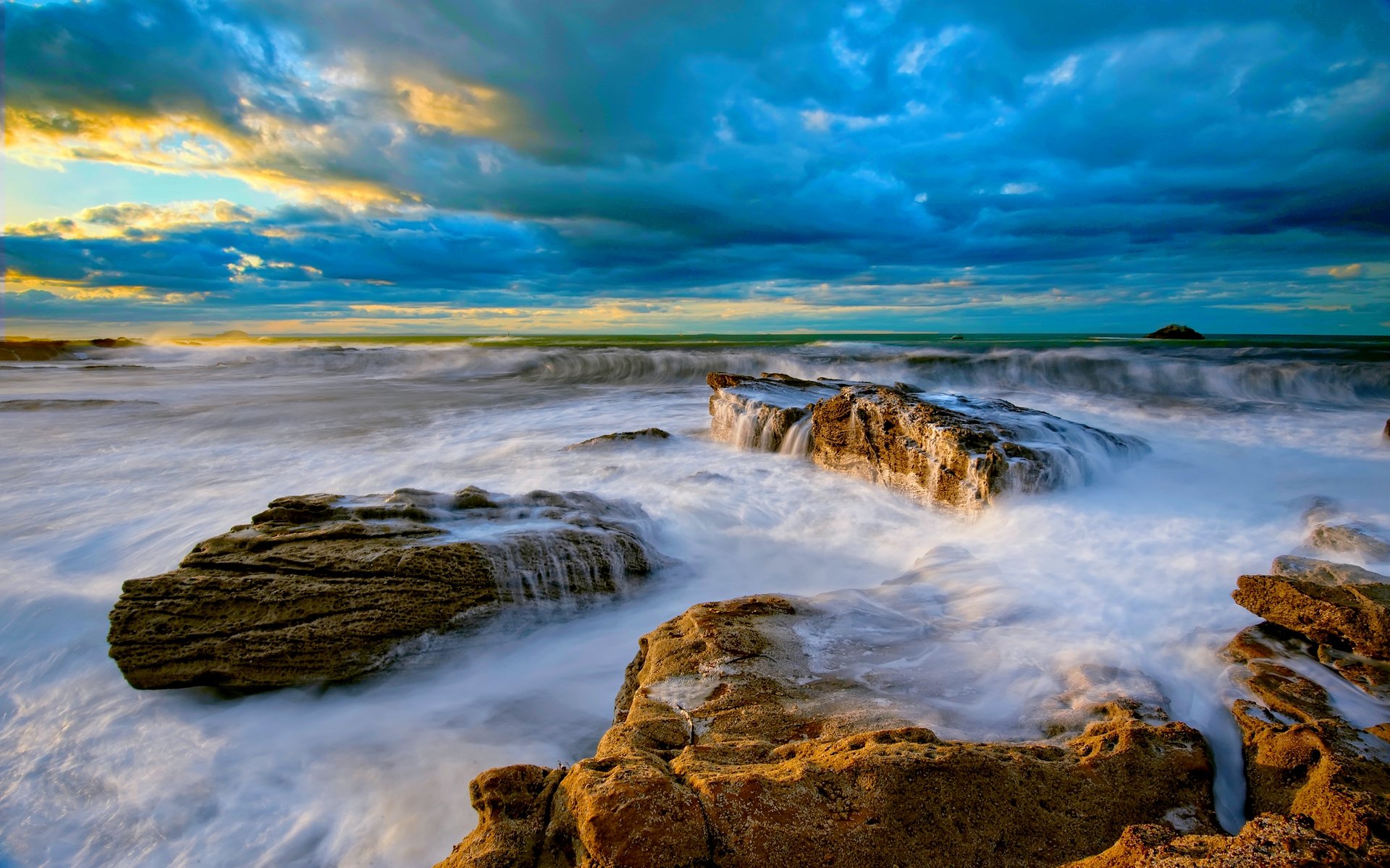 Download Nature Wave HD Wallpaper