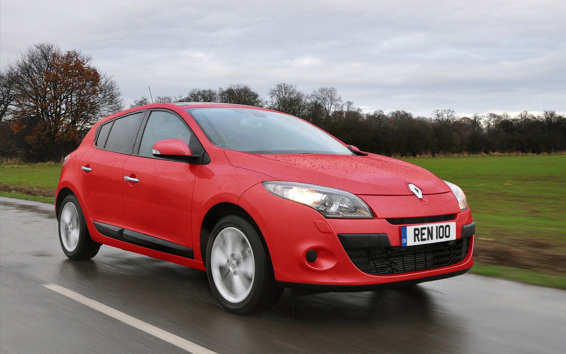 Download Vehicle Renault HD Wallpaper