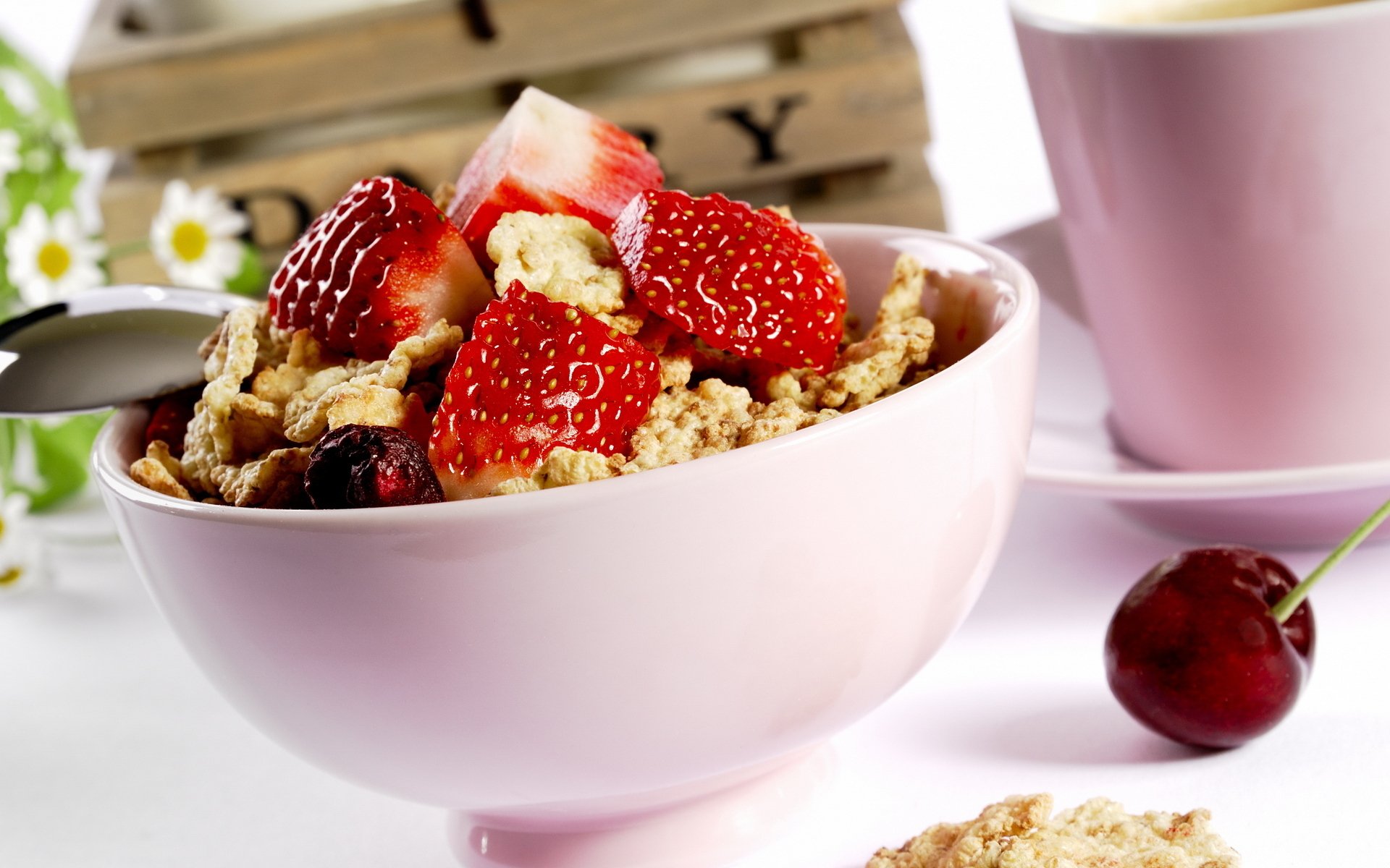 Delicious Cherry and Strawberry Muesli - HD Wallpaper