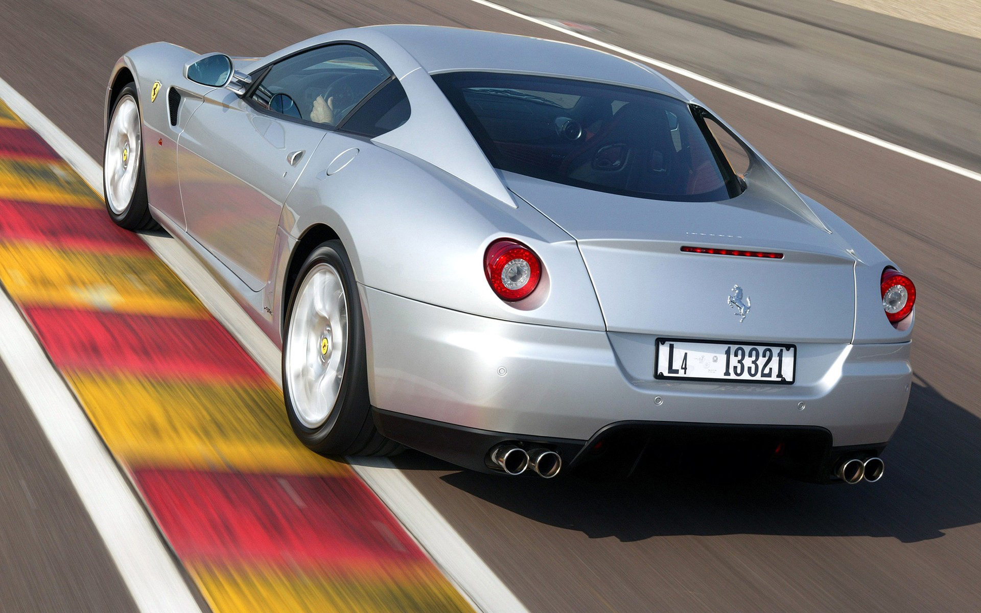 Download Vehicle Ferrari HD Wallpaper