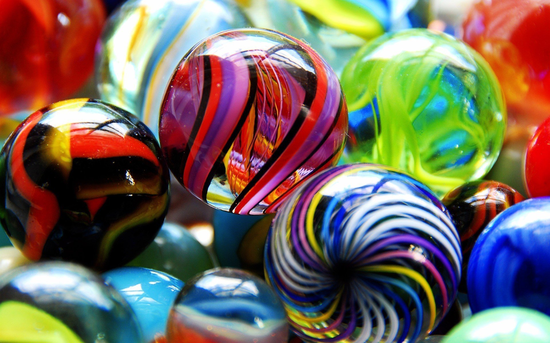 Kaleidoscope Marbles — HD Color Photography Wallpaper | 1920x1200 ...