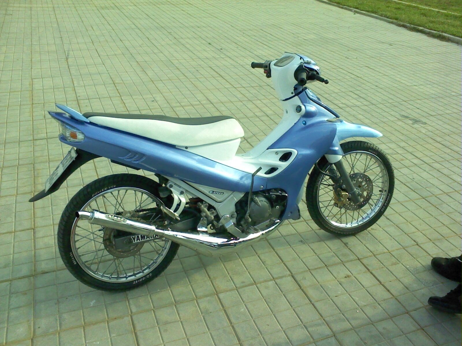 Download Vehicle Moped Wallpaper