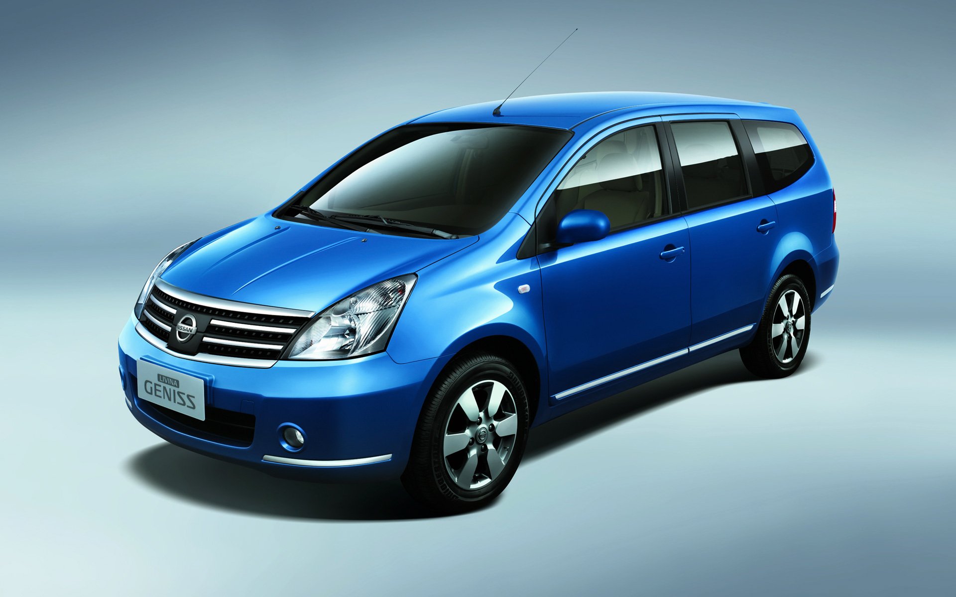 Download Vehicle Nissan HD Wallpaper