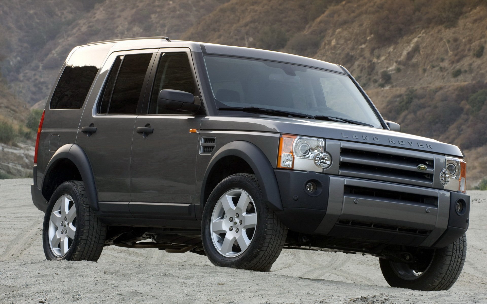 Download Vehicle Land Rover HD Wallpaper
