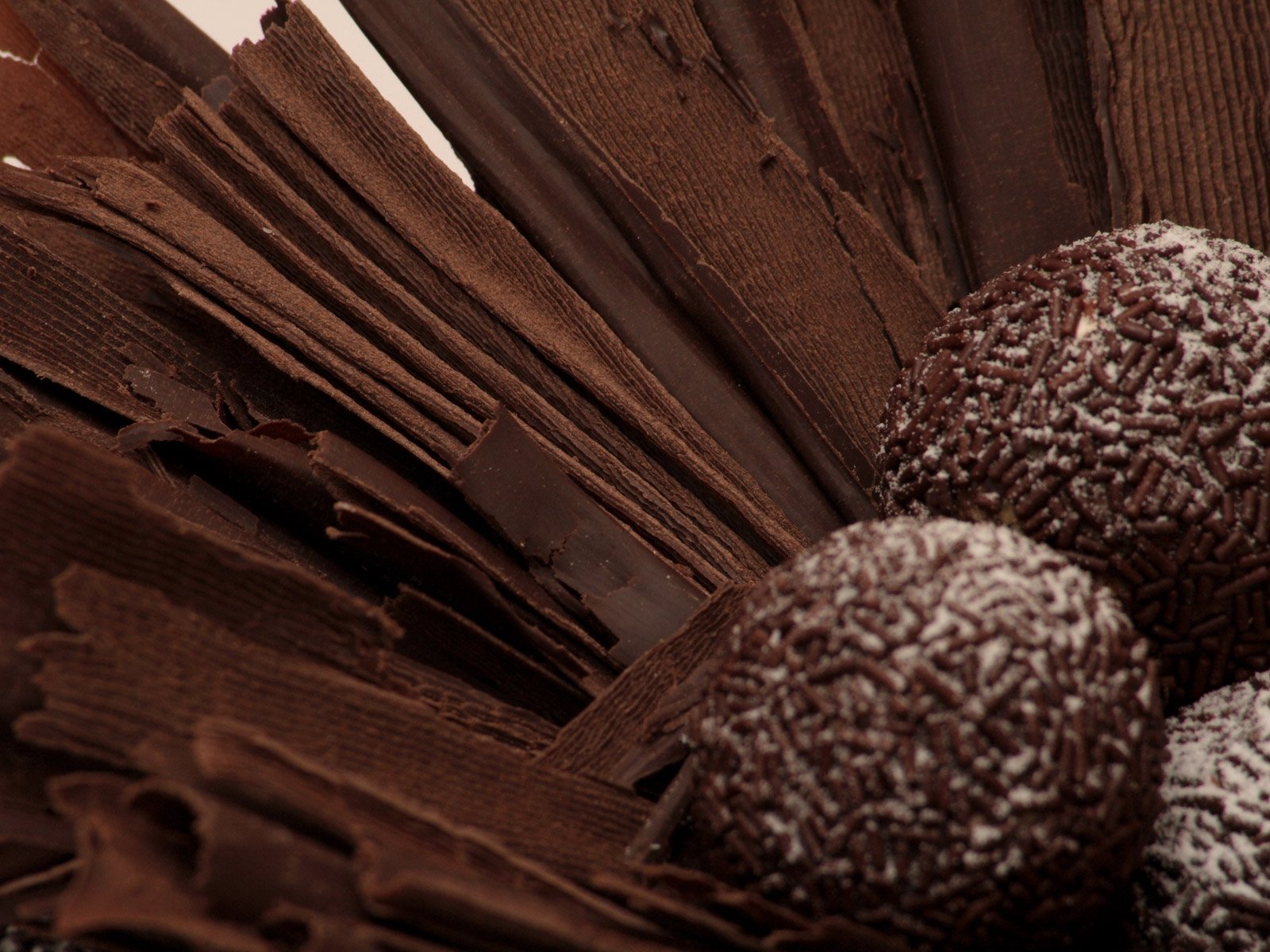 Decadent Chocolate Delight HD Wallpaper