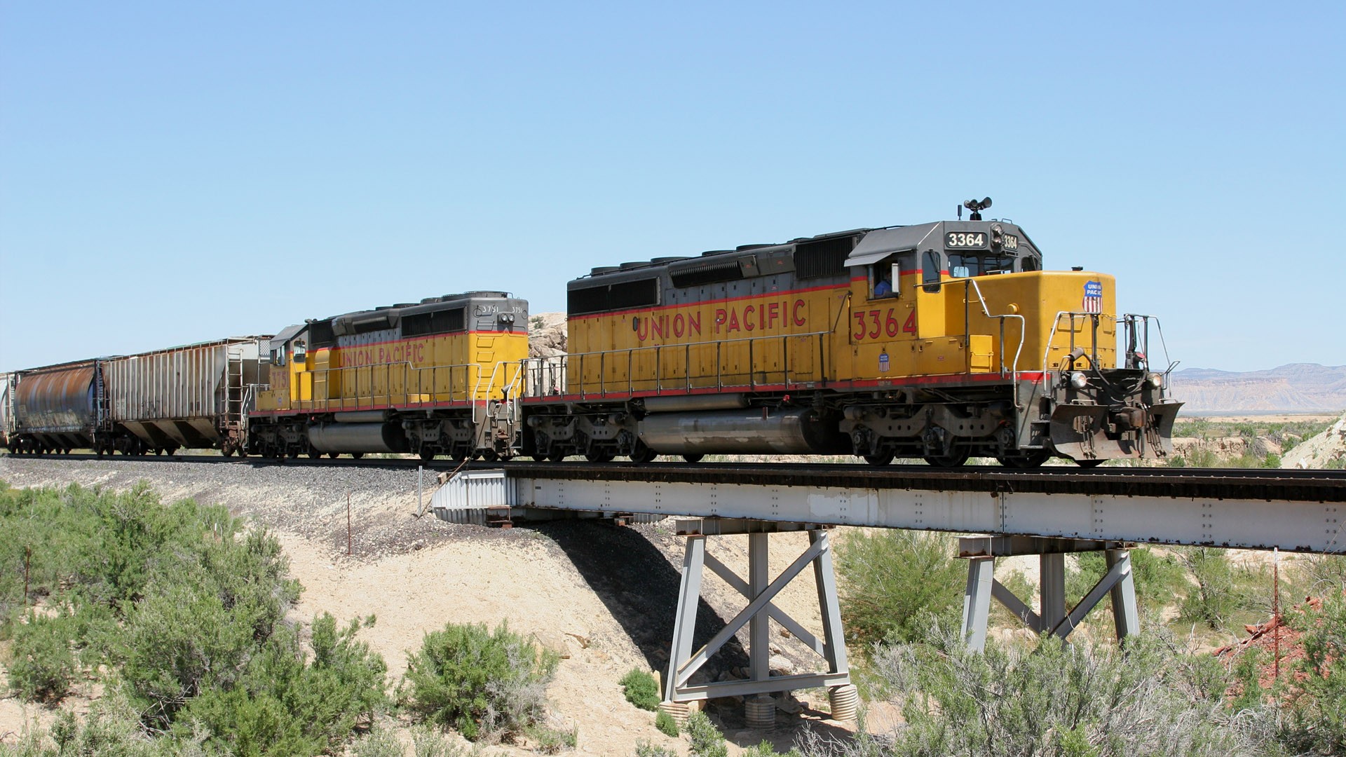 Majestic Freight Train Crossing HD Wallpaper