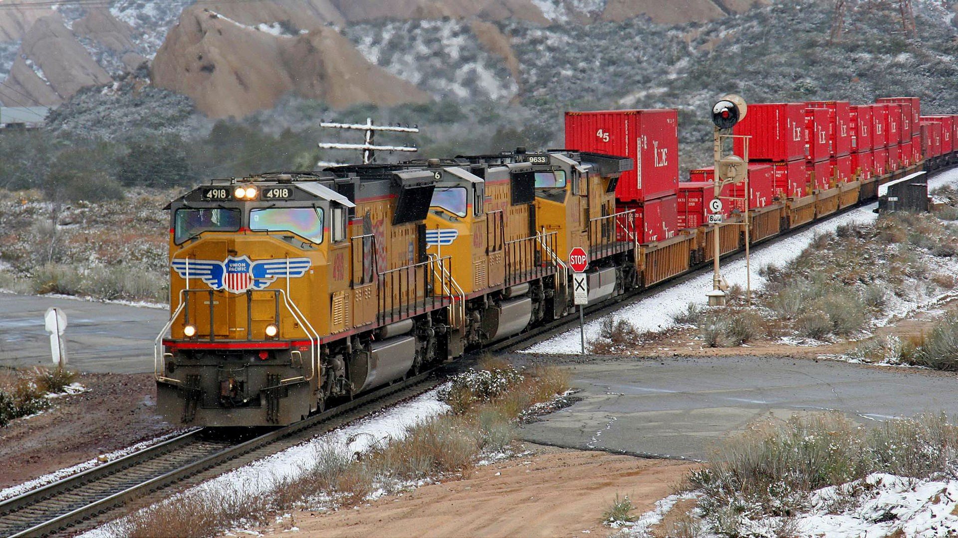 HD Freight Train Powering Through Scenic Mountain Terrain | 1920x1080 ...