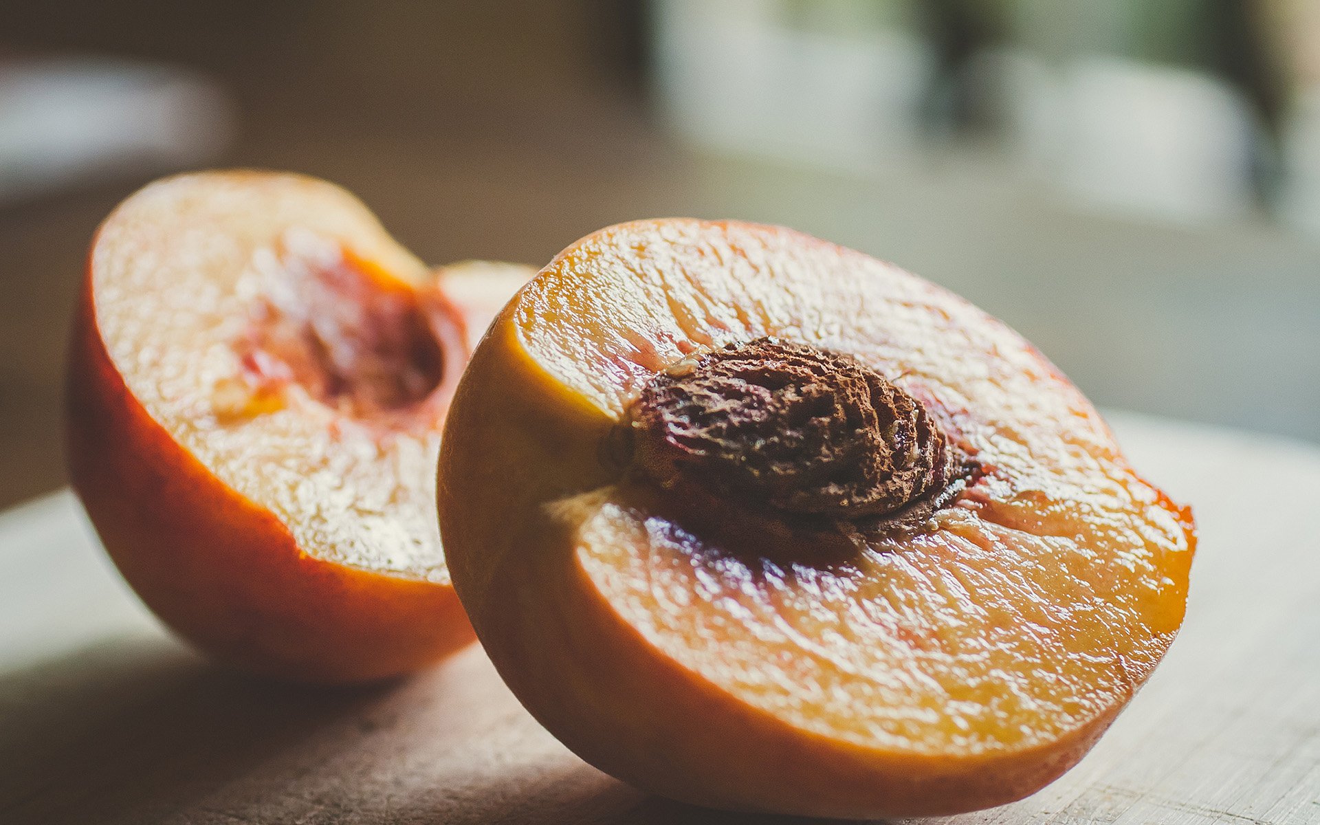 Download Food Peach HD Wallpaper