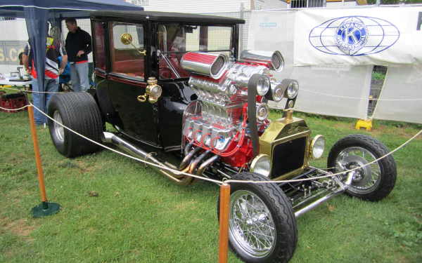 Ford Model T Classic: HD Vintage Vehicle Wallpaper