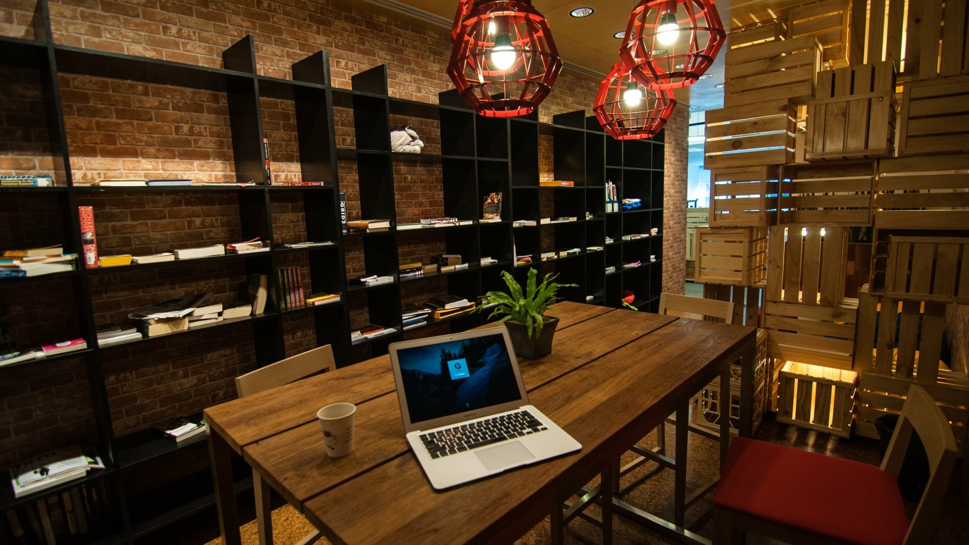 Download Man Made Room 4k Ultra HD Wallpaper