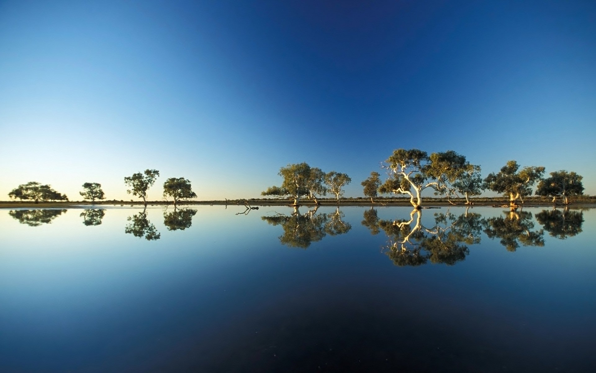 Tranquil Reflections: An HD Wallpaper of Nature's Serenity