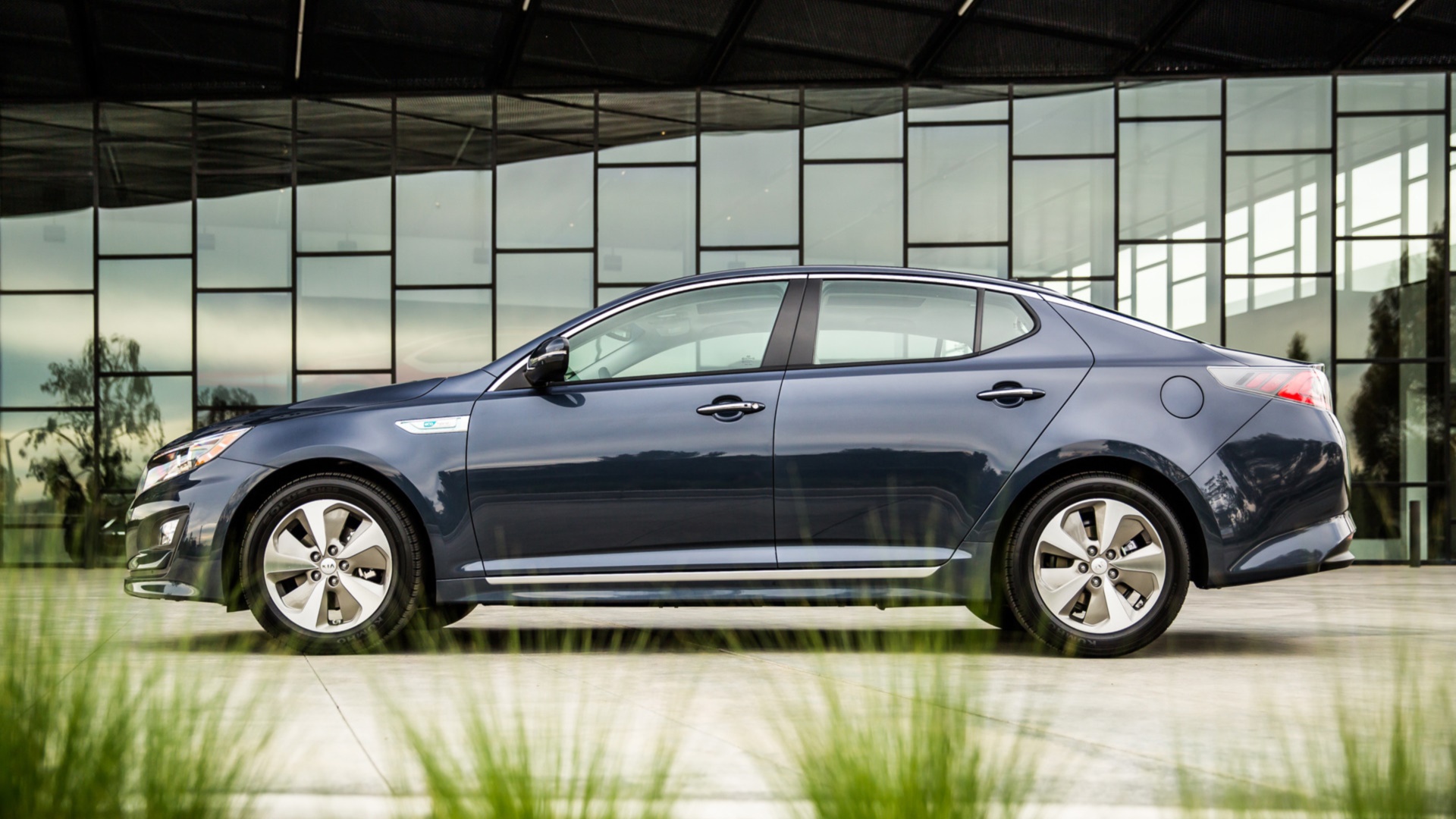 Download Silver Car Car Kia Vehicle Kia Optima HD Wallpaper