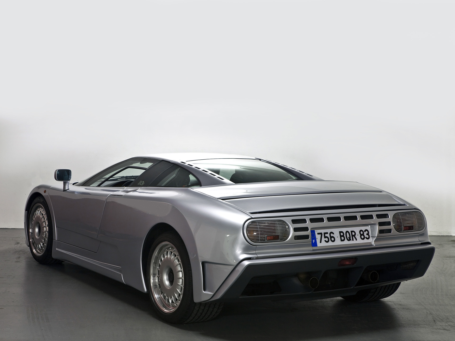 Bugatti EB110 GT HD Wallpaper