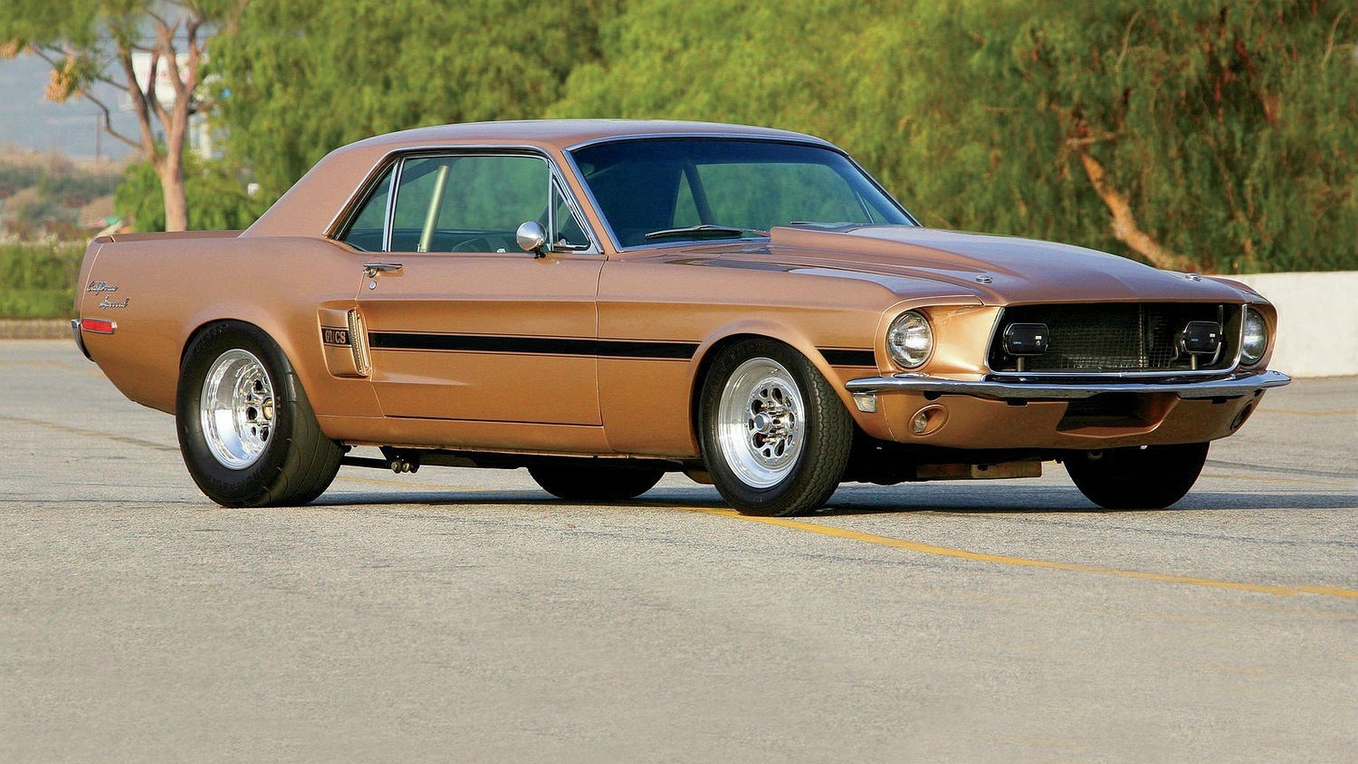 Classic Ford Mustang HD Wallpaper – Timeless Muscle Car Elegance