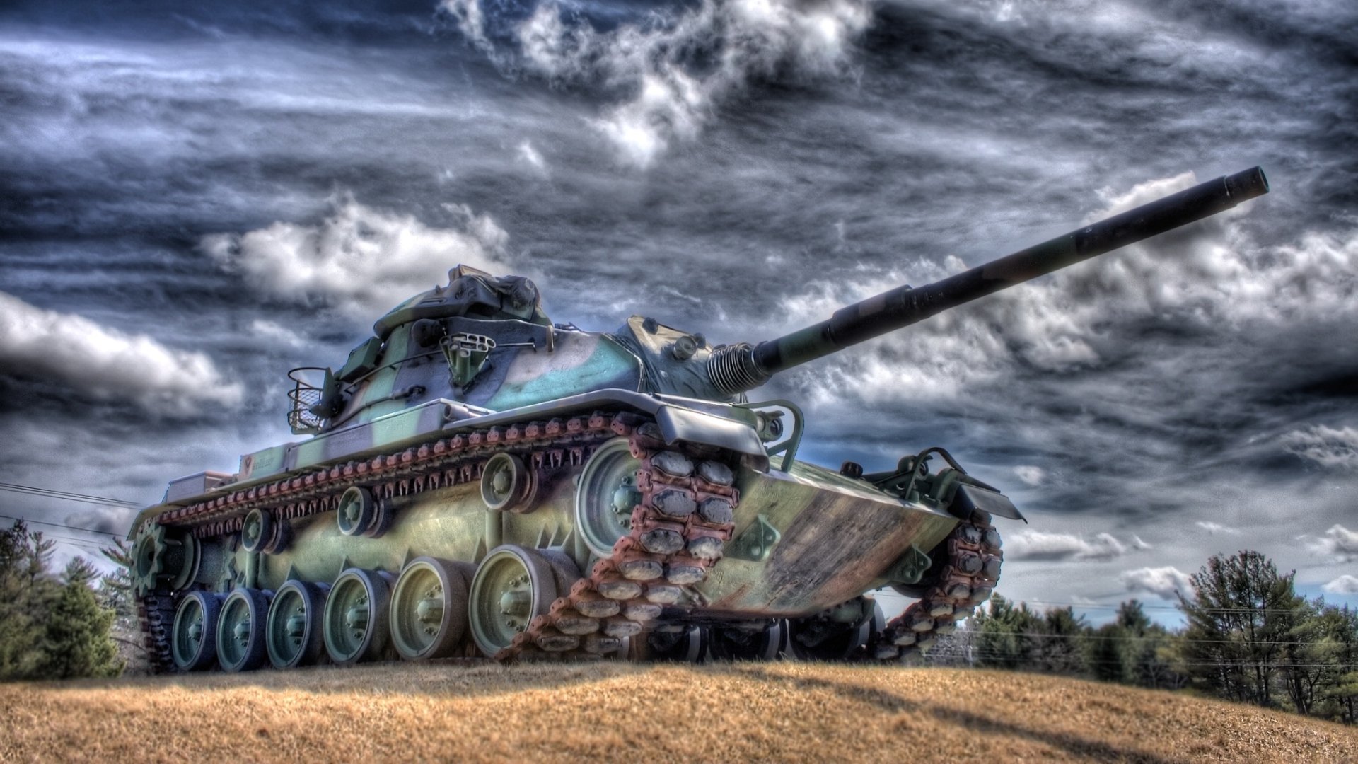 Download Military Tank HD Wallpaper