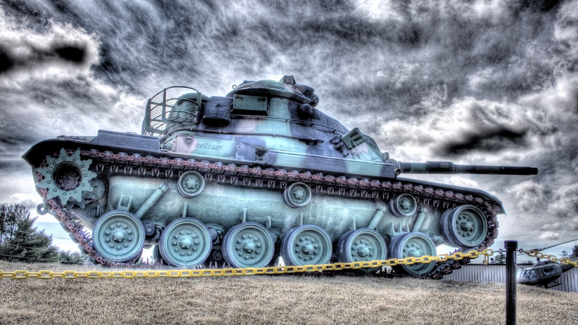 Download Military Tank HD Wallpaper