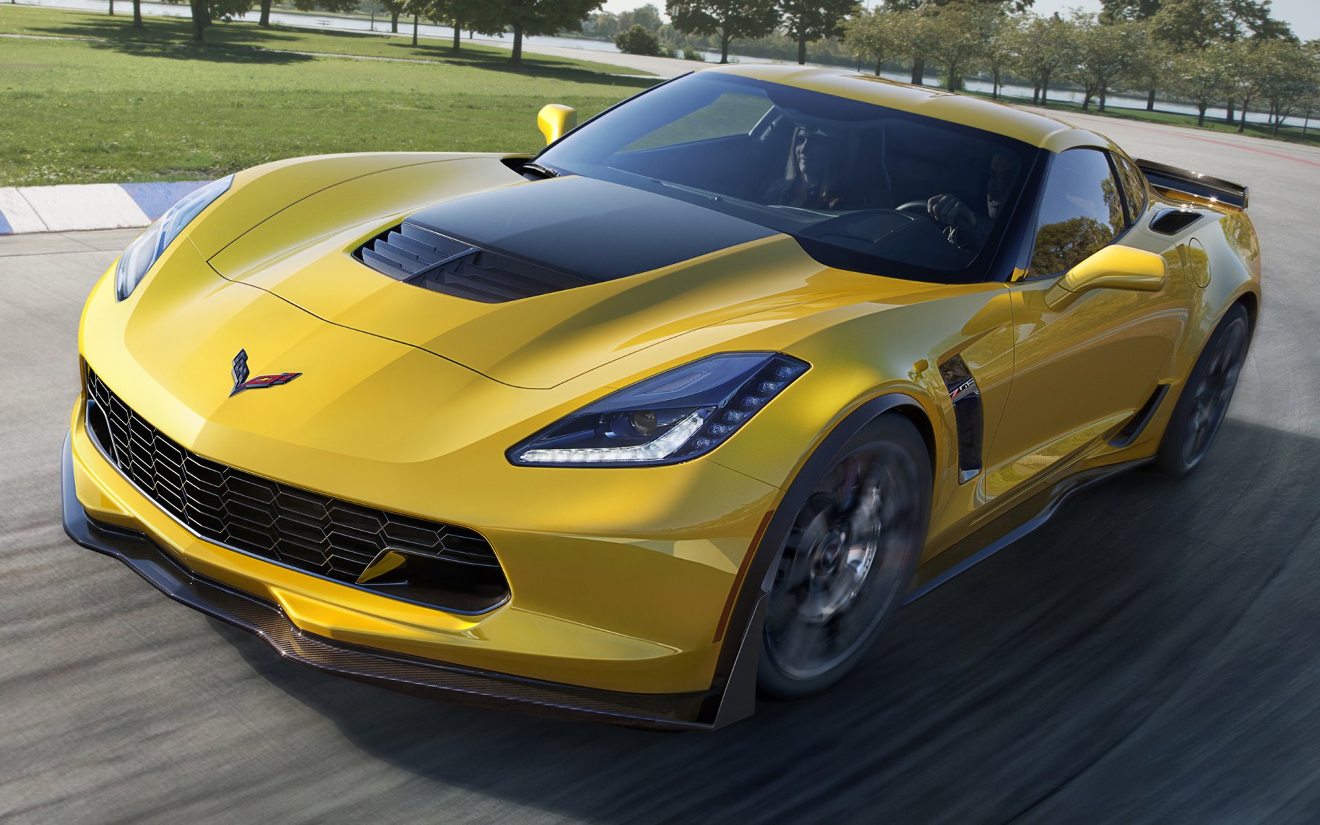 Sleek Yellow Chevrolet Corvette HD Wallpaper - Ultimate Sports Ride