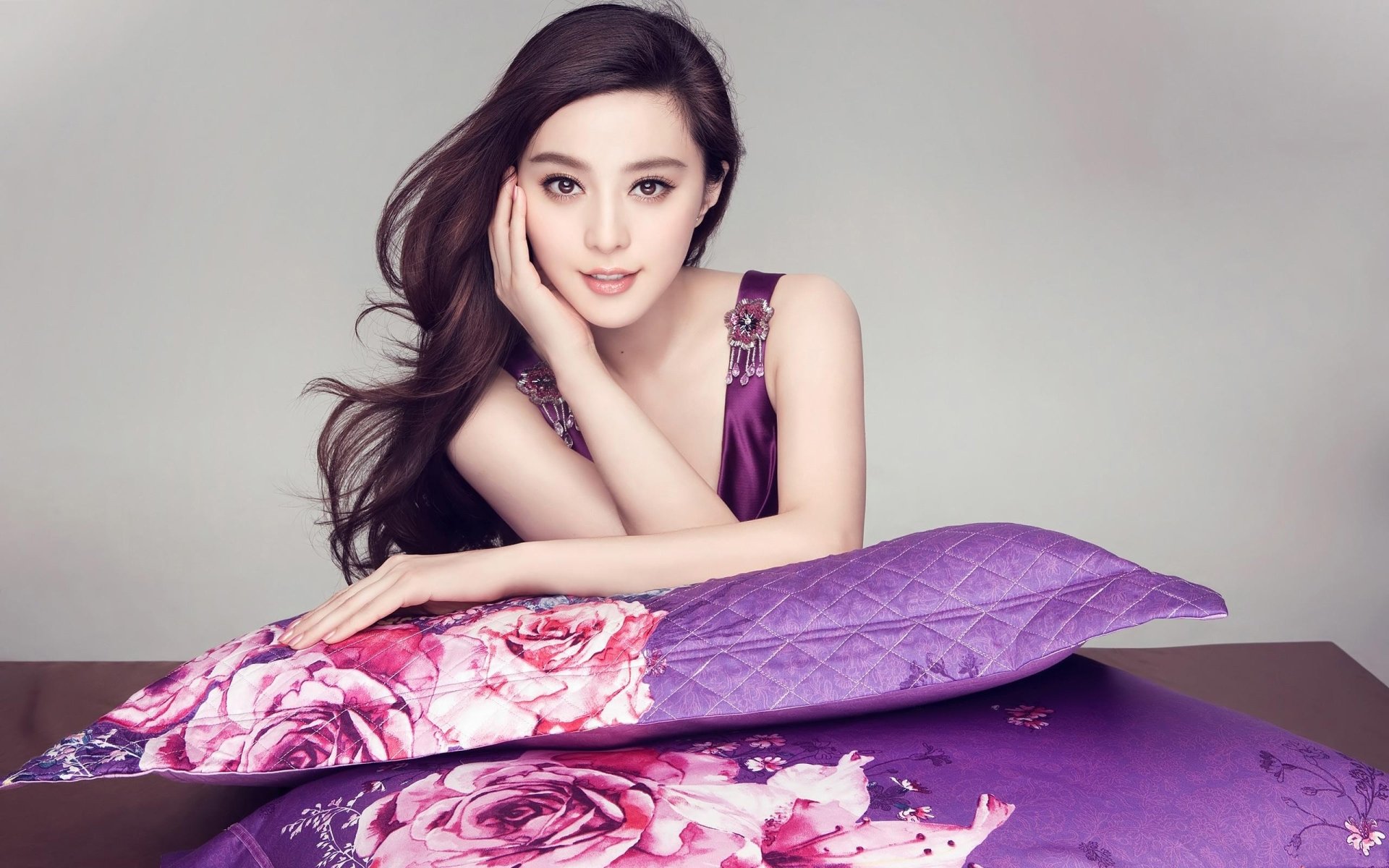 Stunning HD Wallpaper of Fan Bingbing
