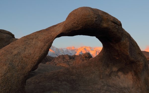 Mobius Arch - Desktop Wallpapers, Phone Wallpaper, PFP, Gifs, and More!